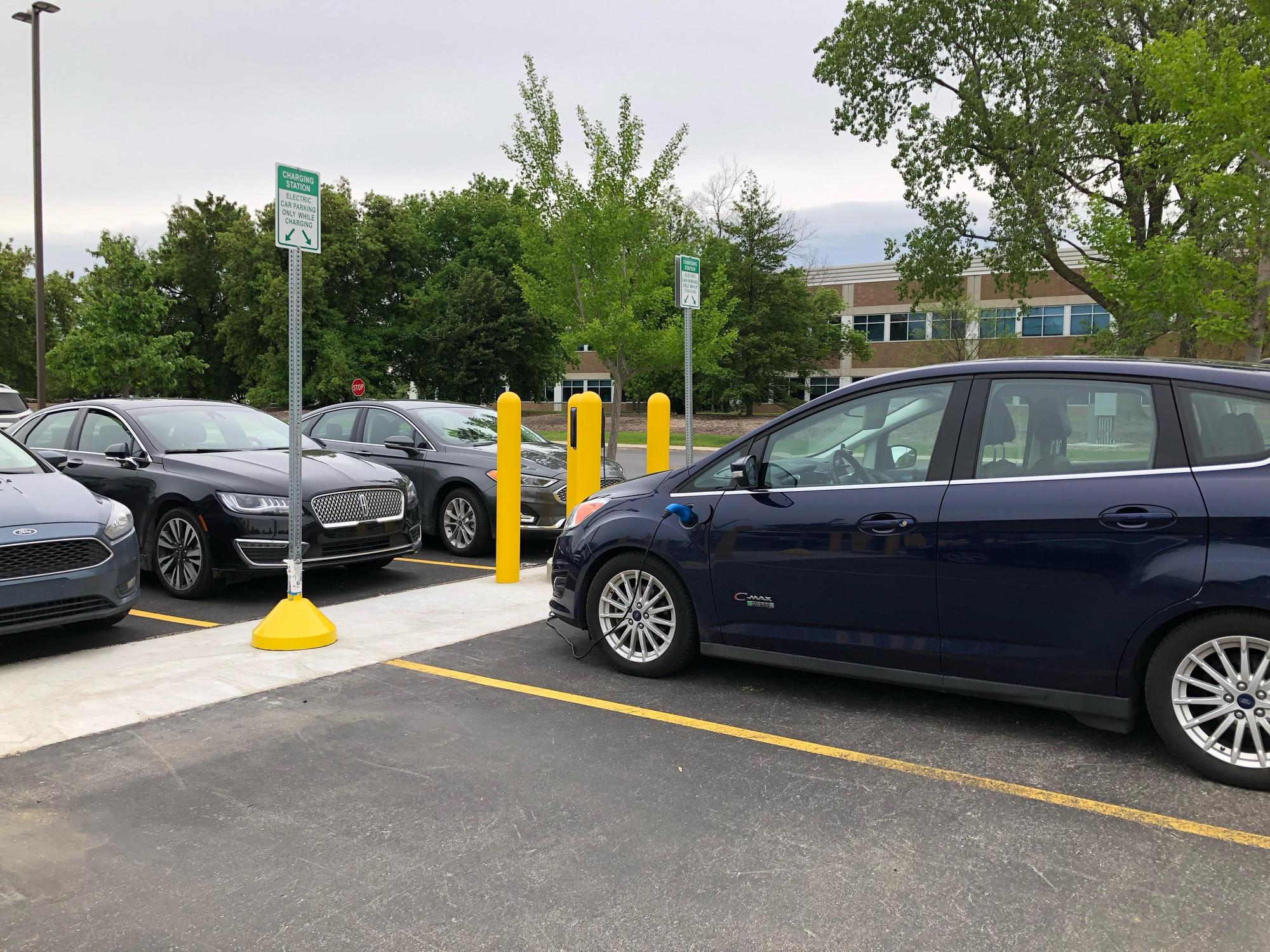 Ford iTek West | Dearborn, MI | EV Station