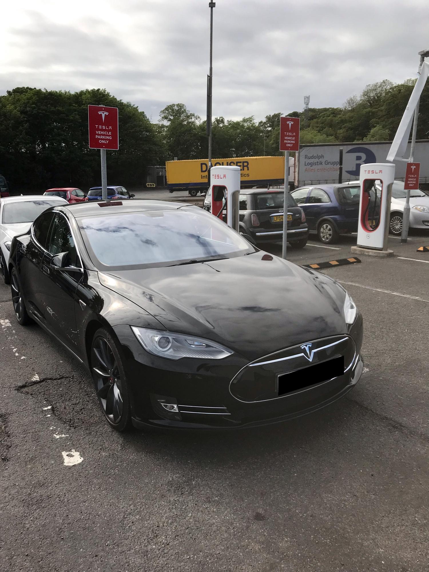 Welcome Break Keele Southbound Services M6 (2) | Keele, England | EV ...