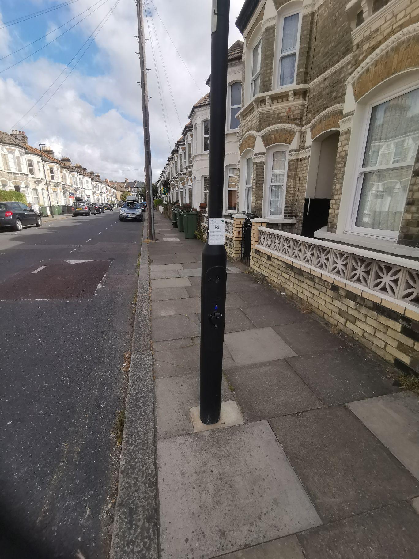 29 Ballater Road Parking | 29 Ballater Road, London, SW2 5QS, GBR | EV ...