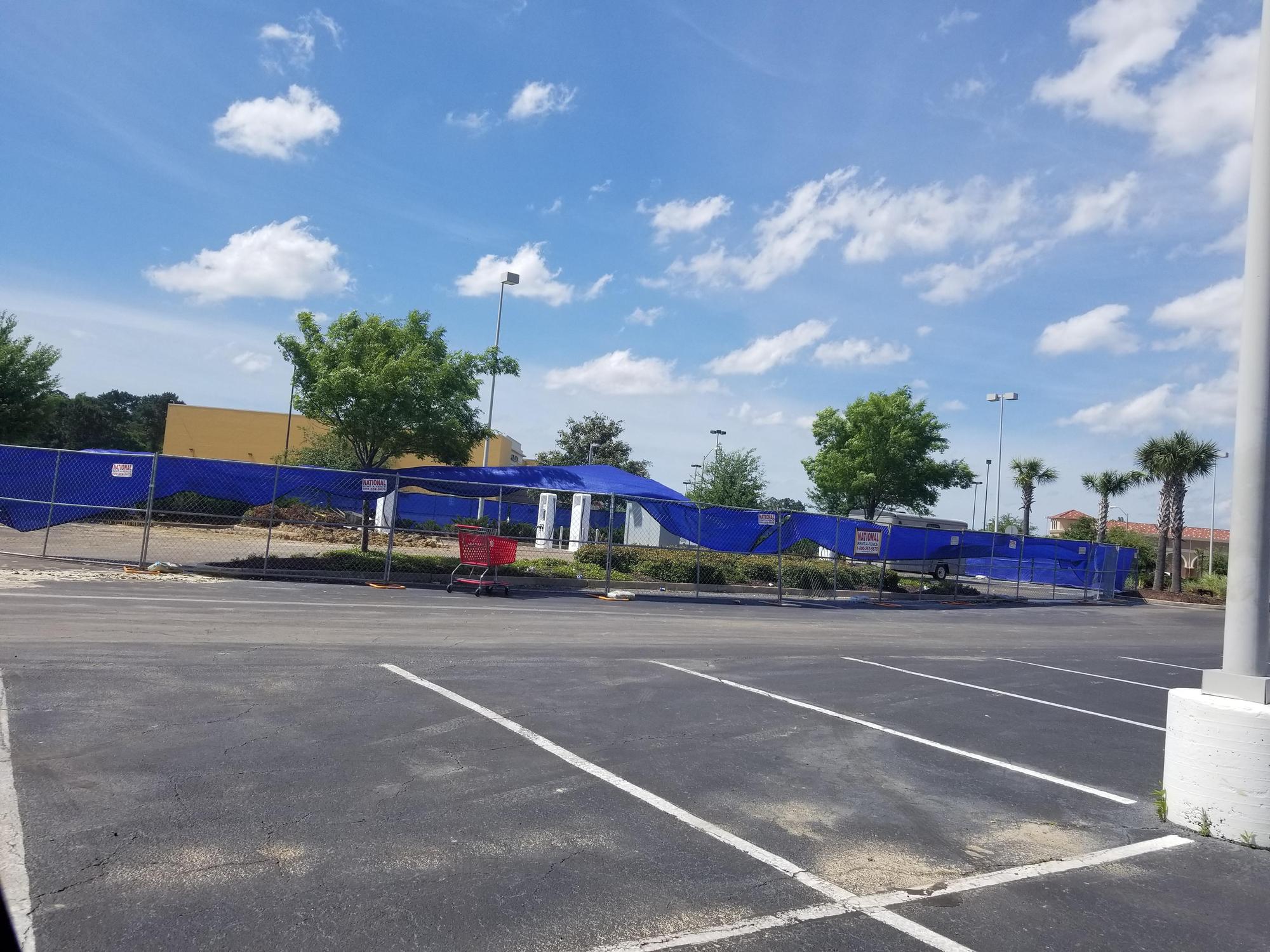 Hammond Square - Target | Hammond, LA | EV Station