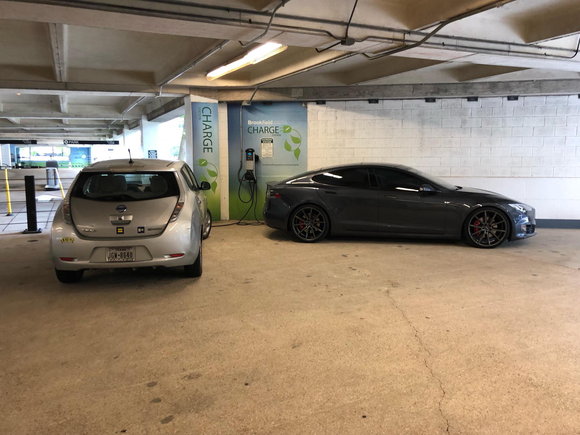 1600 Smith Garage | Houston, TX | EV Station