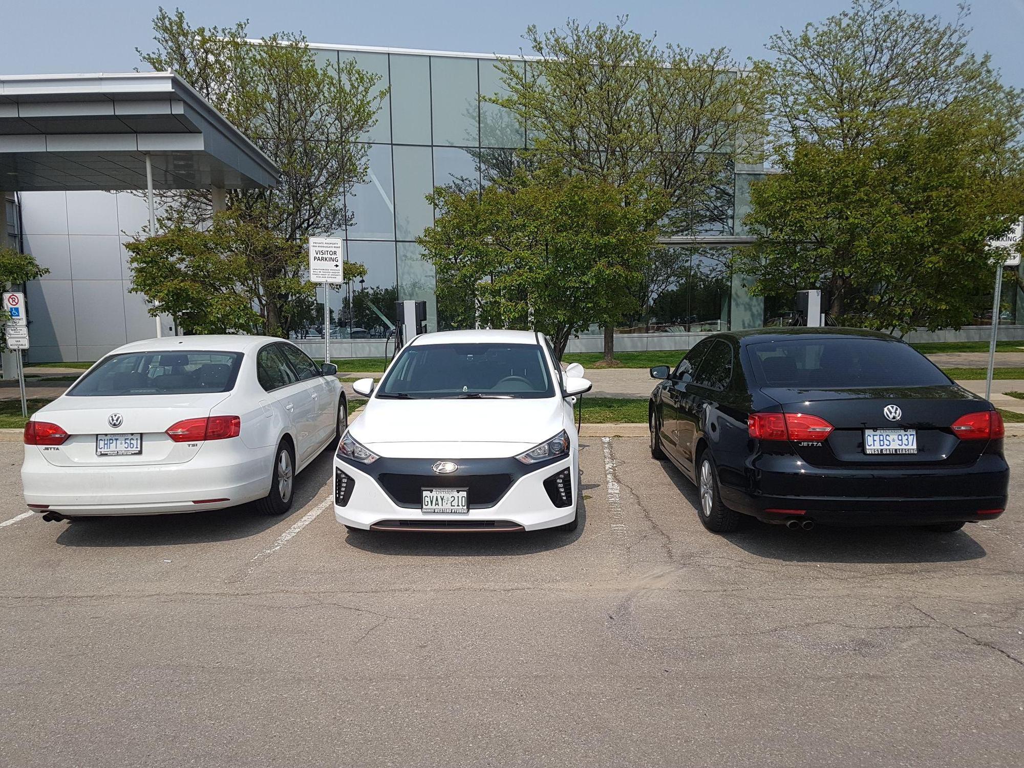 1004 Middlegate Rd Parking Lot | Mississauga, ON | EV Station