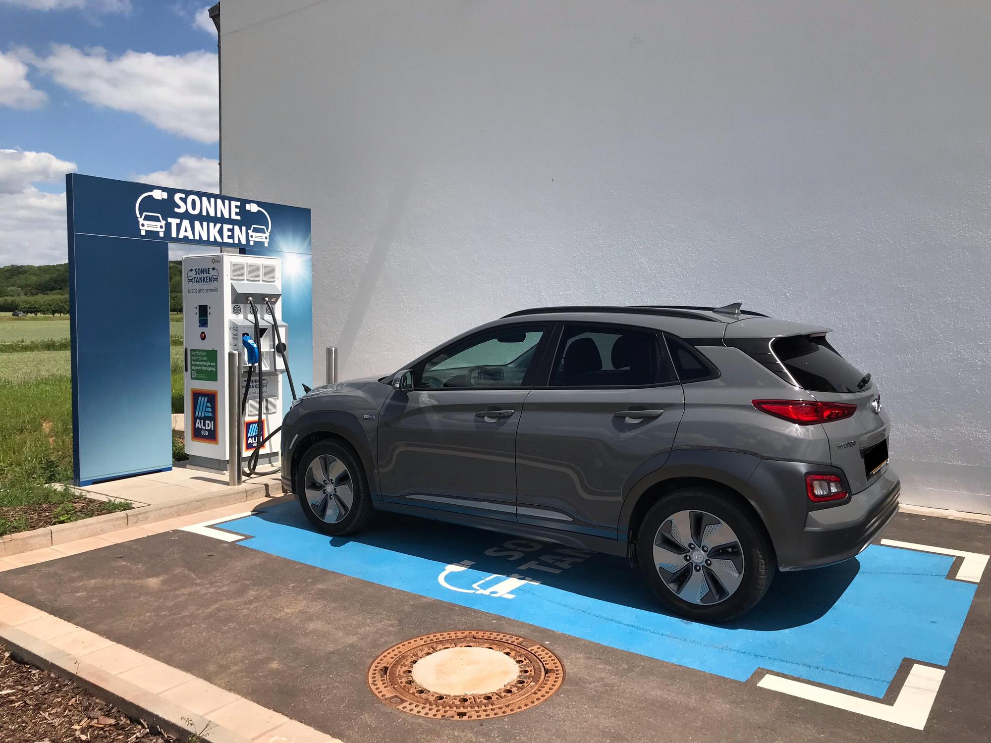 Supermarket Aldi | Perl, SL | EV Station