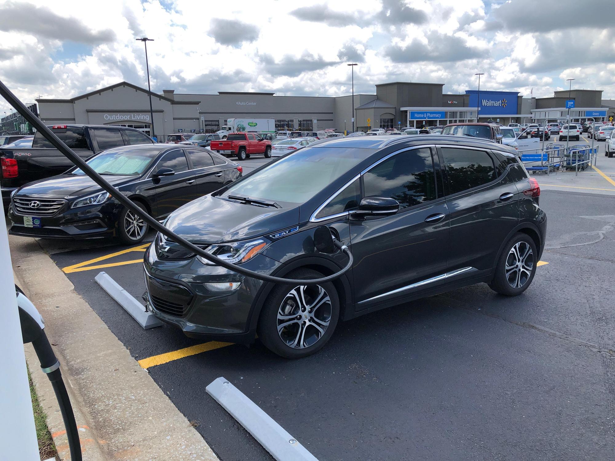 Walmart Supercenter | Rogers, AR | EV Station