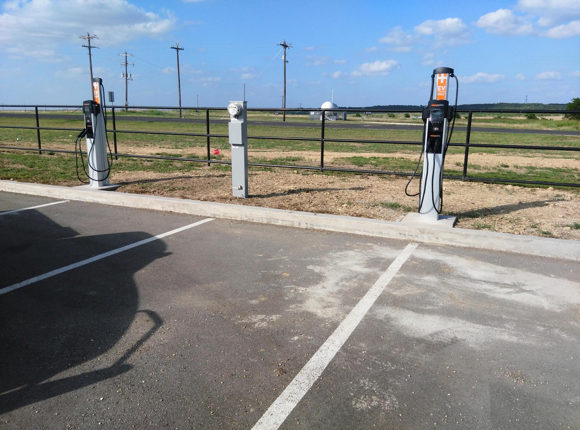 Hilco Civic Center | Itasca, TX | EV Station