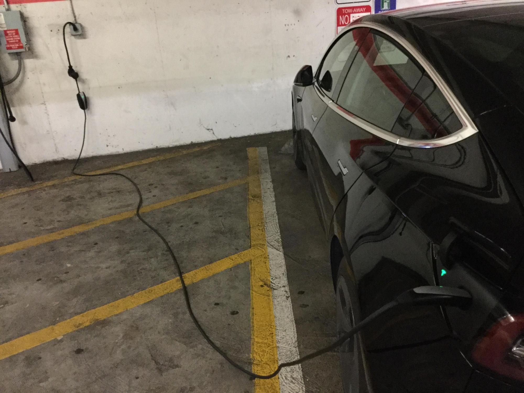 Palo Alto City Hall | Palo Alto, CA | EV Station