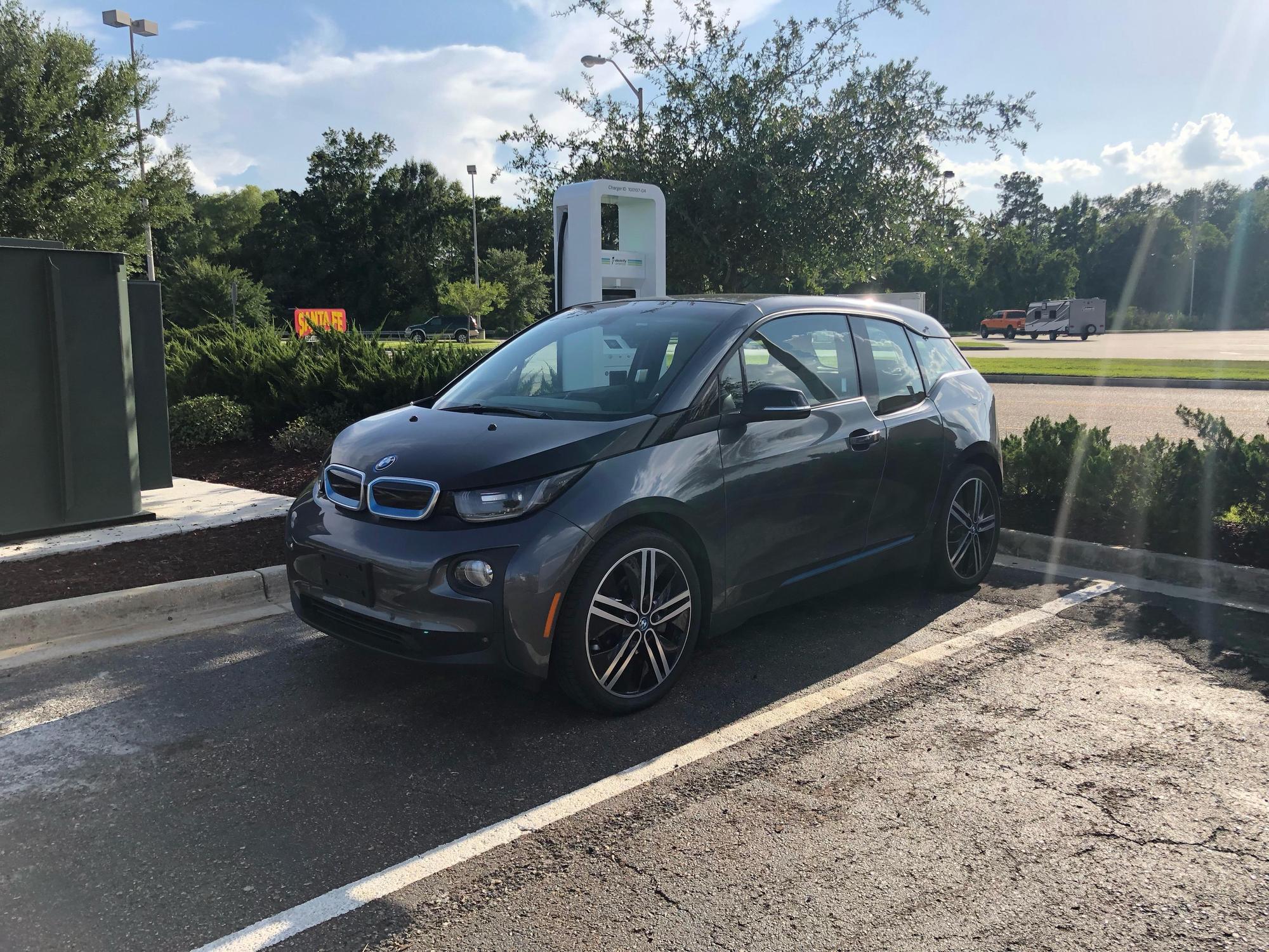 Hammond Square - Target | Hammond, LA | EV Station