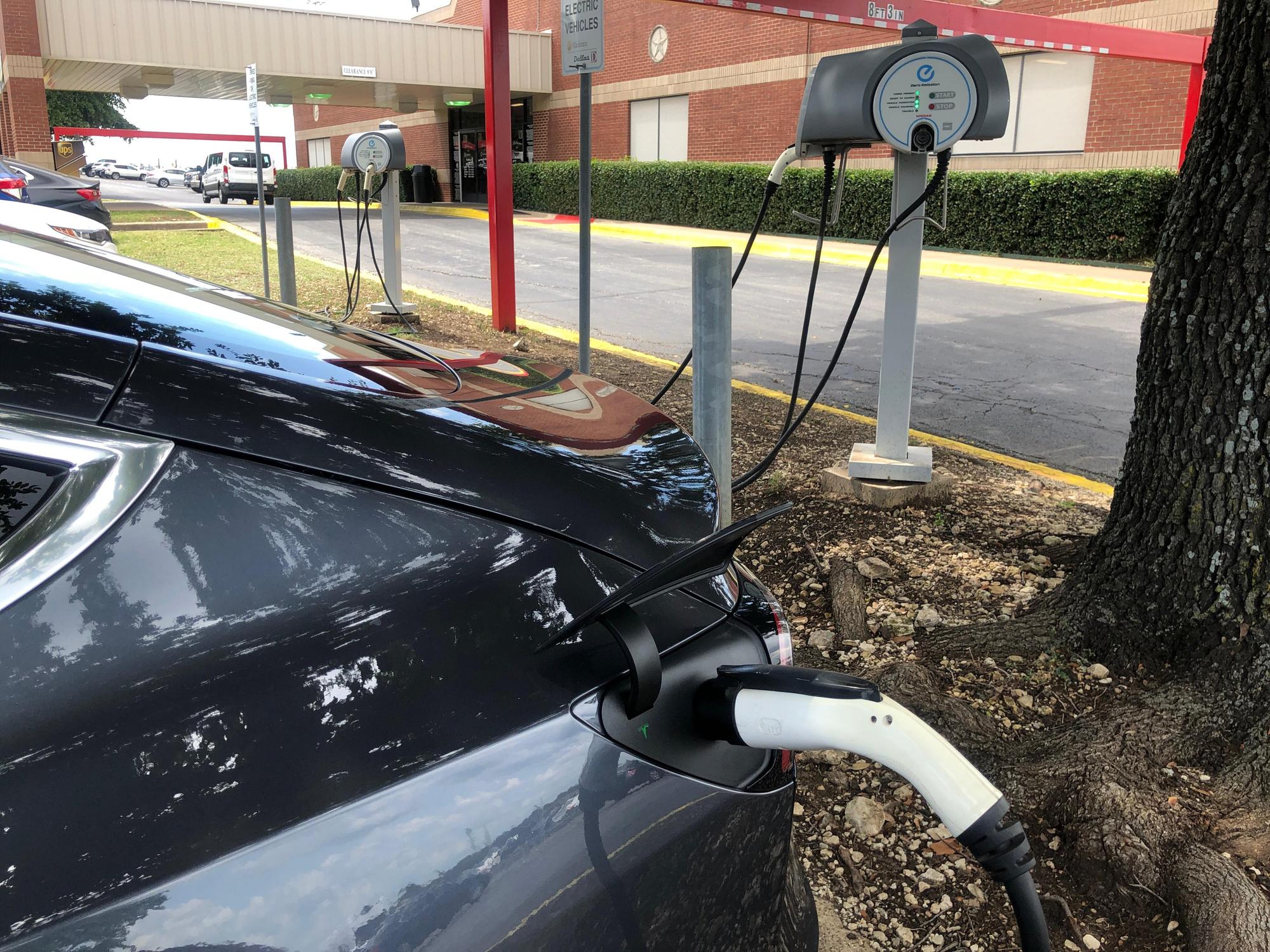 Manheim Dallas | Dallas, TX | EV Station