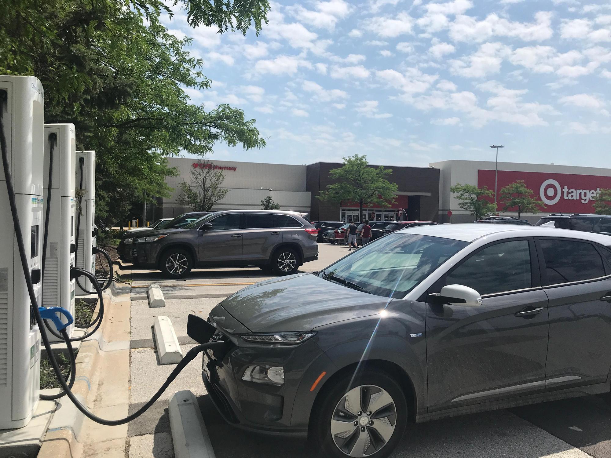 Target | Woodridge, IL | EV Station