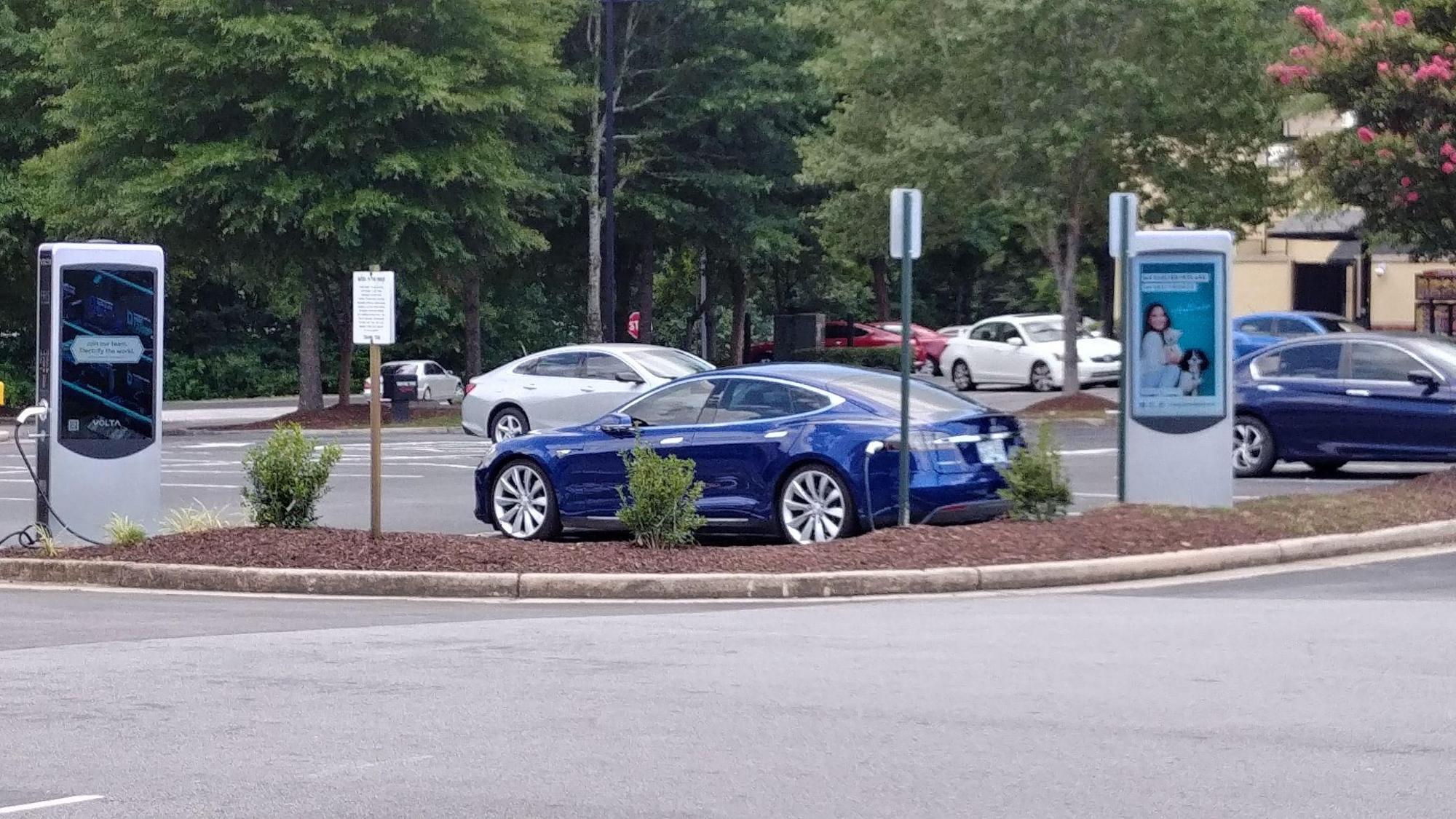Paradise Crossing | Lithia Springs, GA | EV Station