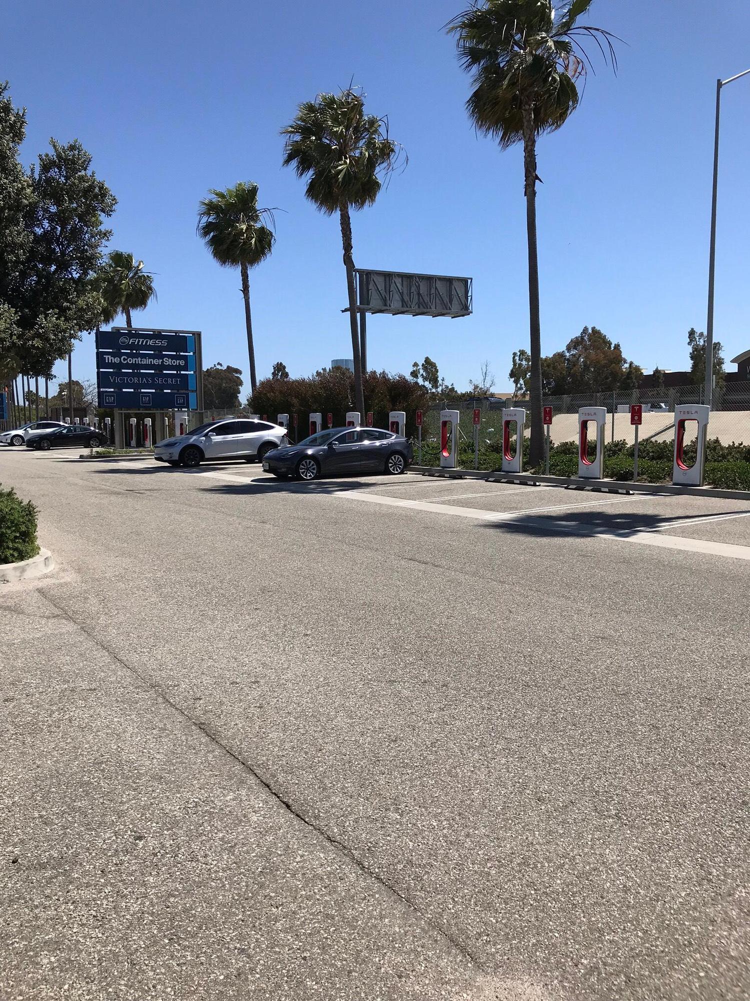 The Collection at RiverPark | Oxnard, CA | EV Station