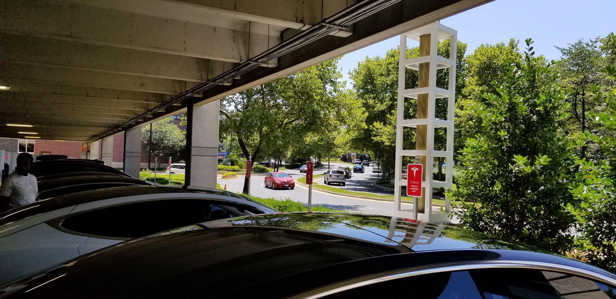 RIO Lakefront - Target Parking | Gaithersburg, MD | EV Station