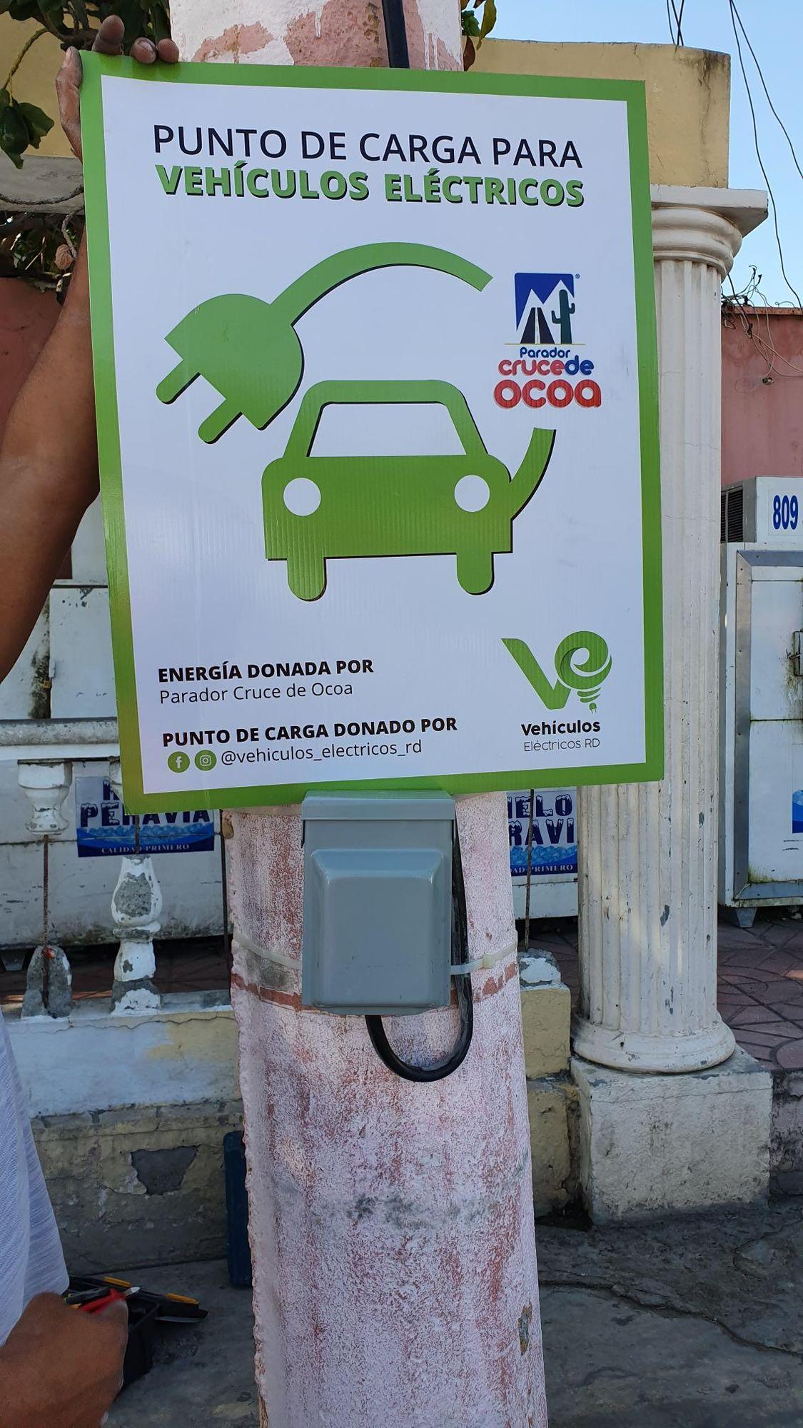 Parador Cruce de Ocoa | Cruce de Ocoa, Peravia | EV Station
