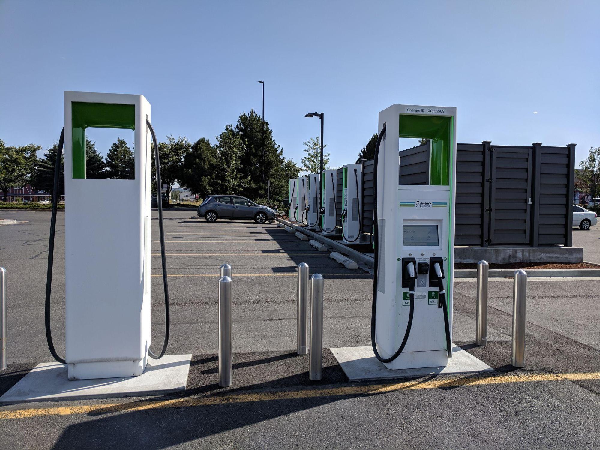 Walmart Supercenter | Spokane Valley, WA | EV Station
