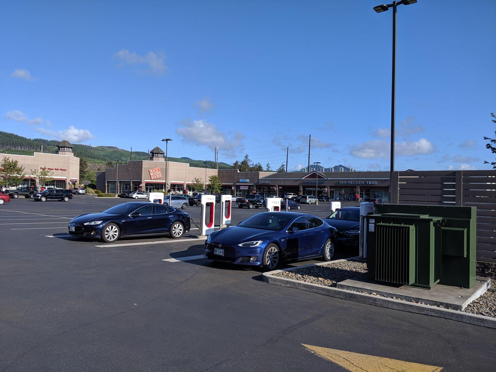 Seaside Factory Outlet Center | Seaside, OR | EV Station