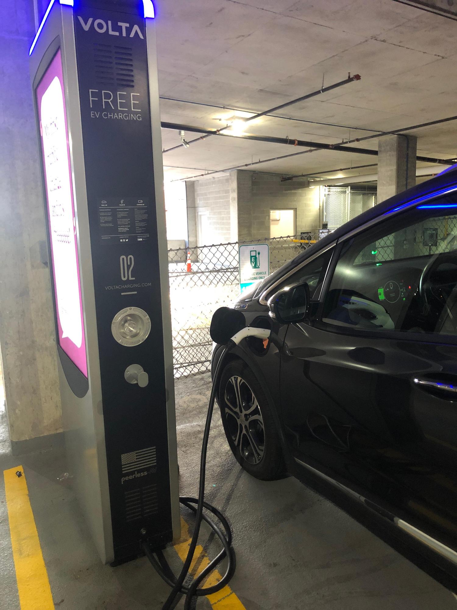 Addison and Clark Garage | Chicago, IL | EV Station