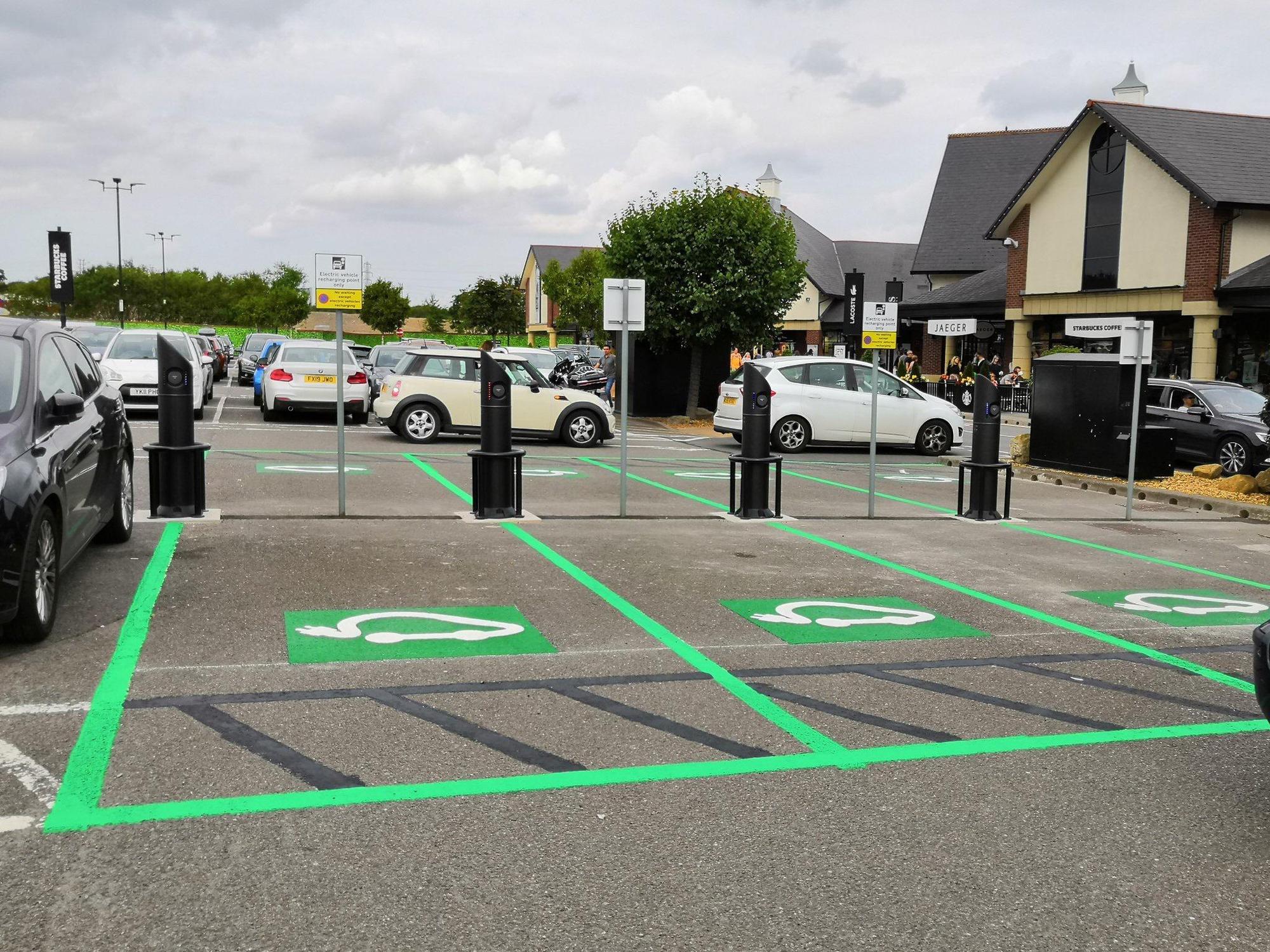 East Midlands Designer Outlet - Lacoste | NA Mansfield Road, South ...