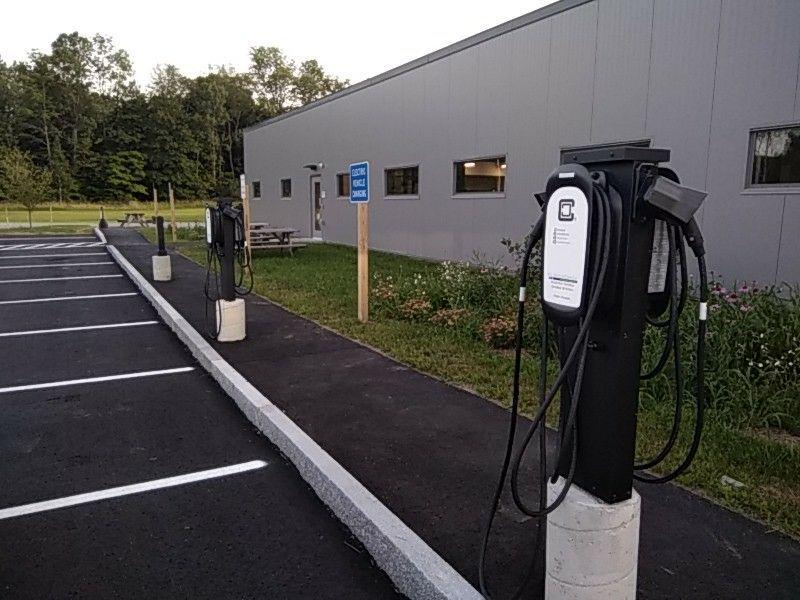 LEDdynamics | Randolph, VT | EV Station