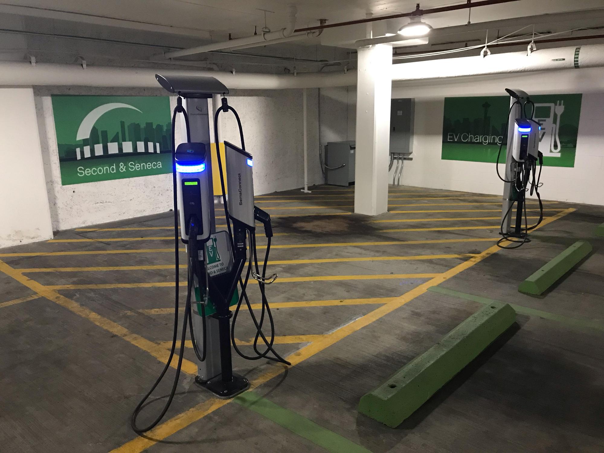 Second and Seneca Tower | Seattle, WA | EV Station
