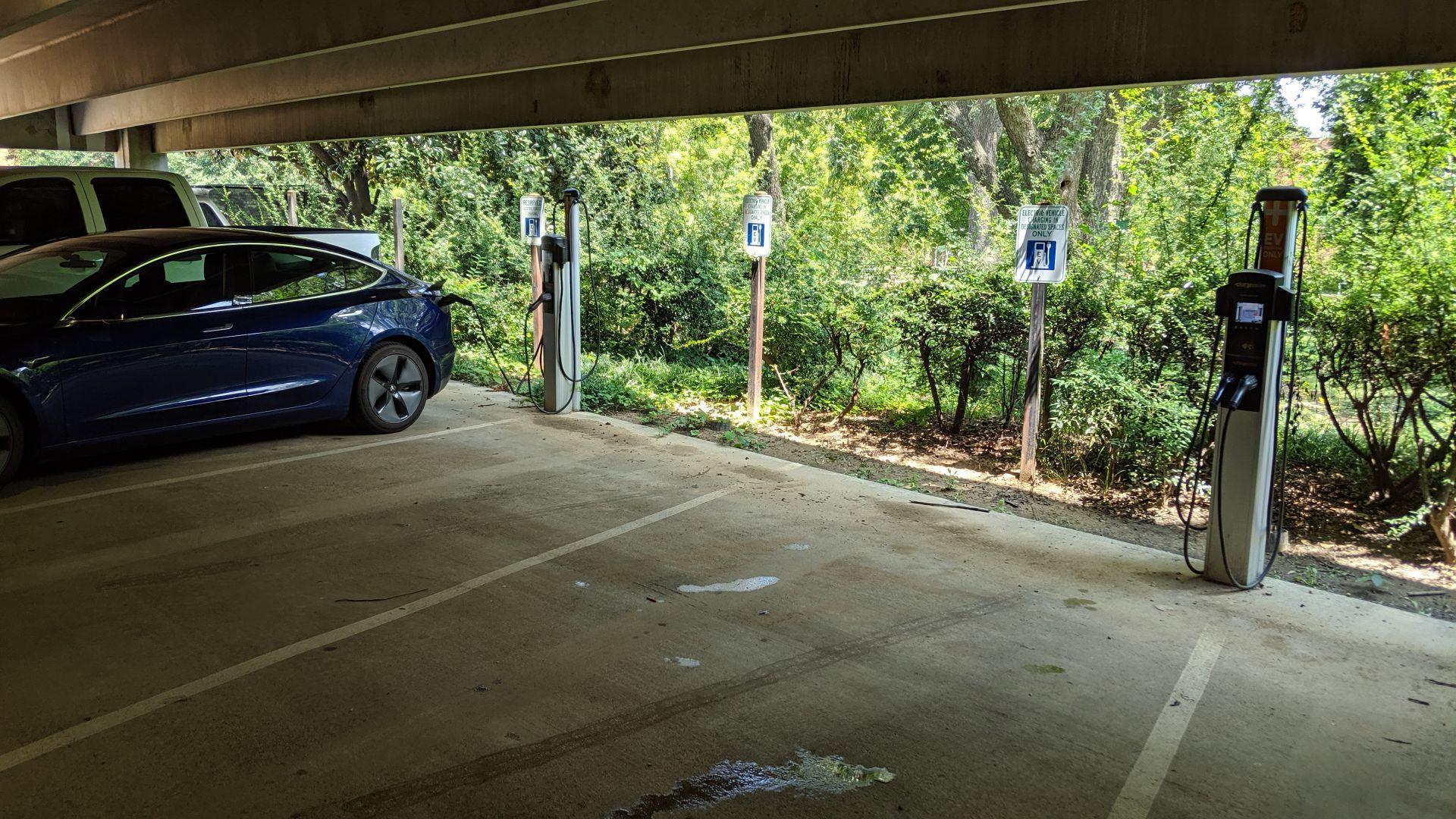 Georgia Tech - Student Center Parking Deck W02 | Atlanta, GA | EV Station