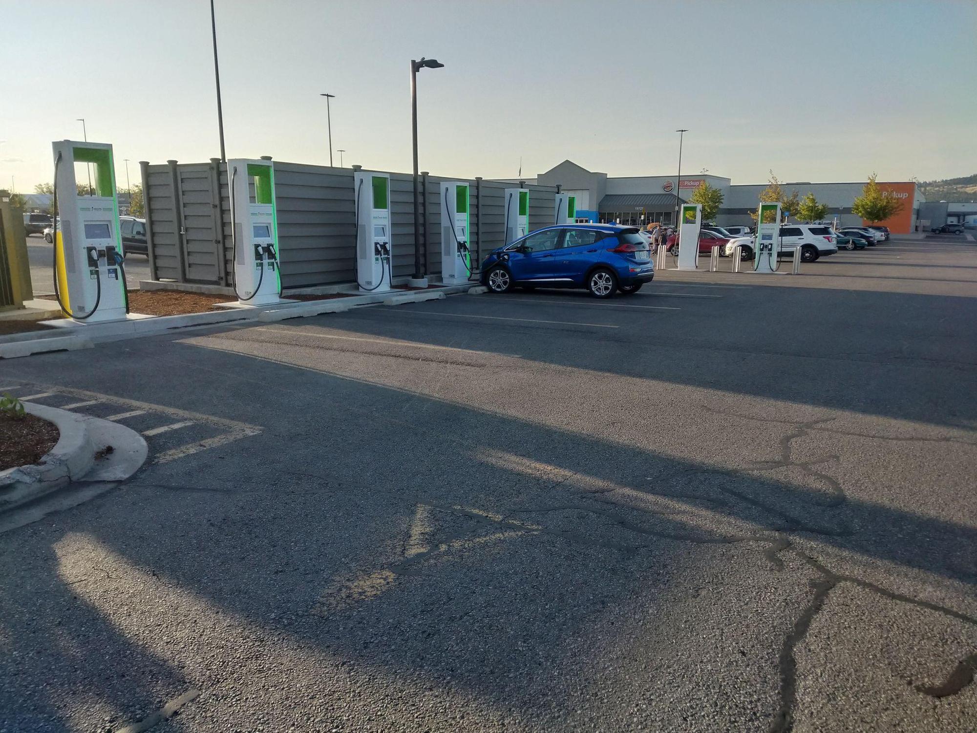 Walmart Supercenter | Spokane Valley, WA | EV Station
