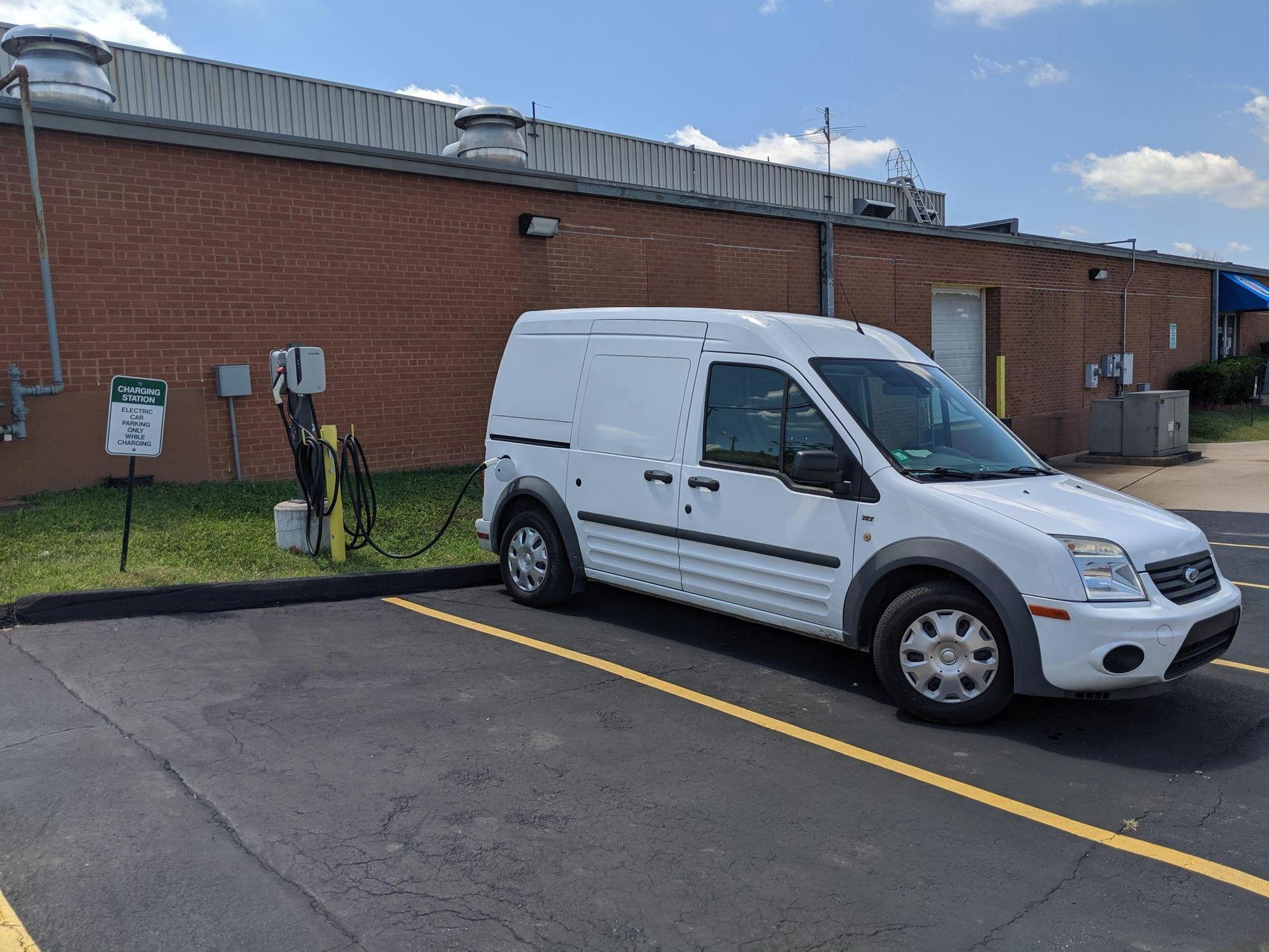 IBEW Local 1 - West | St. Louis, MO | EV Station