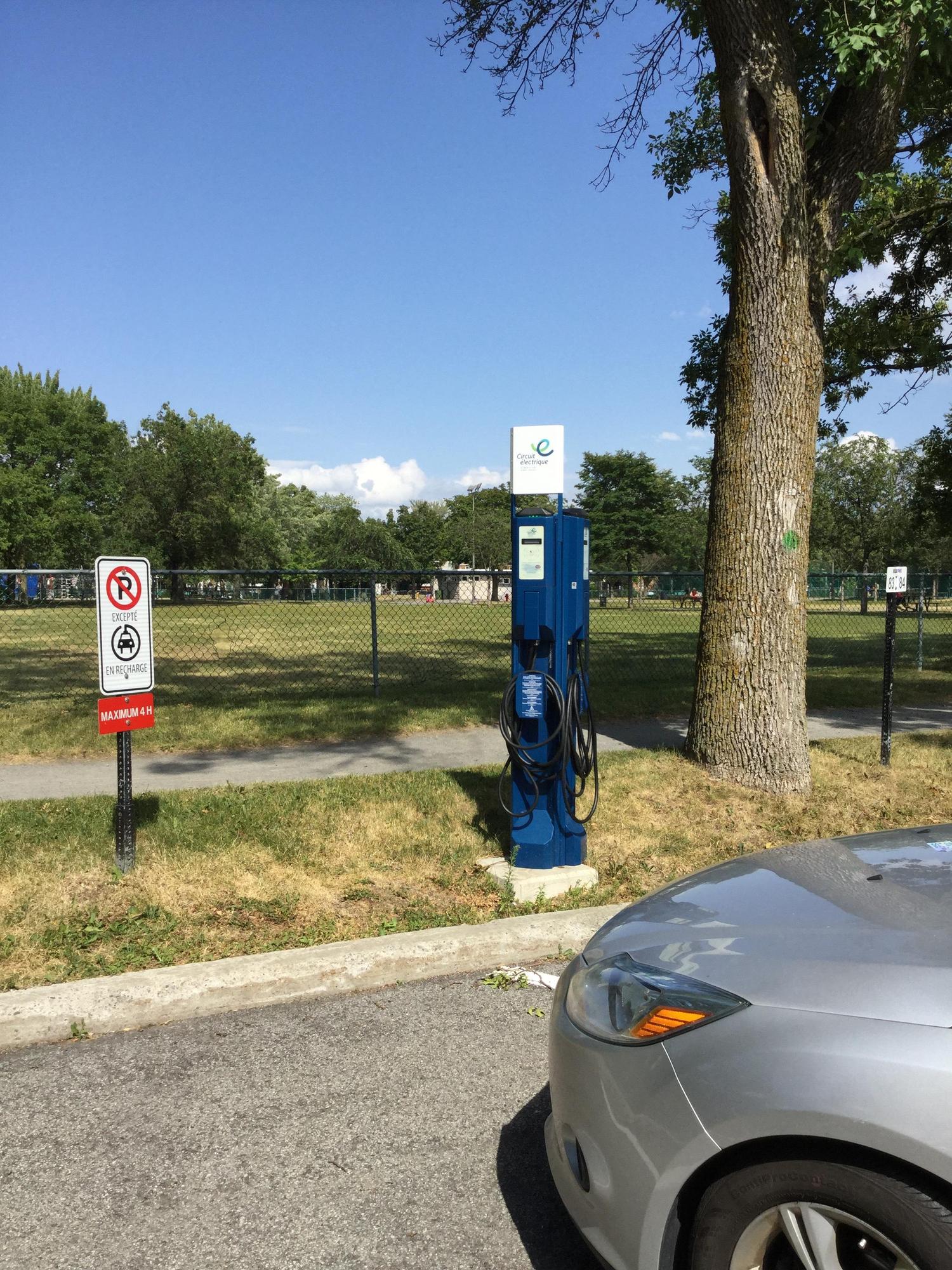 Parc Gohier | Montréal, QC | EV Station