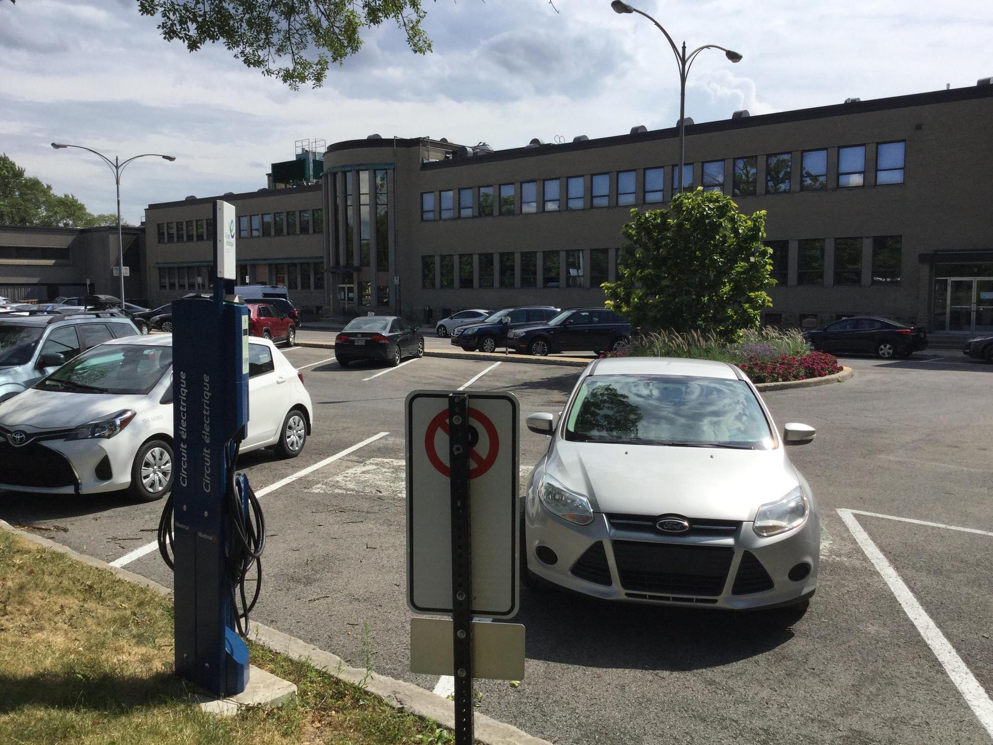 Parc Gohier | Montréal, QC | EV Station