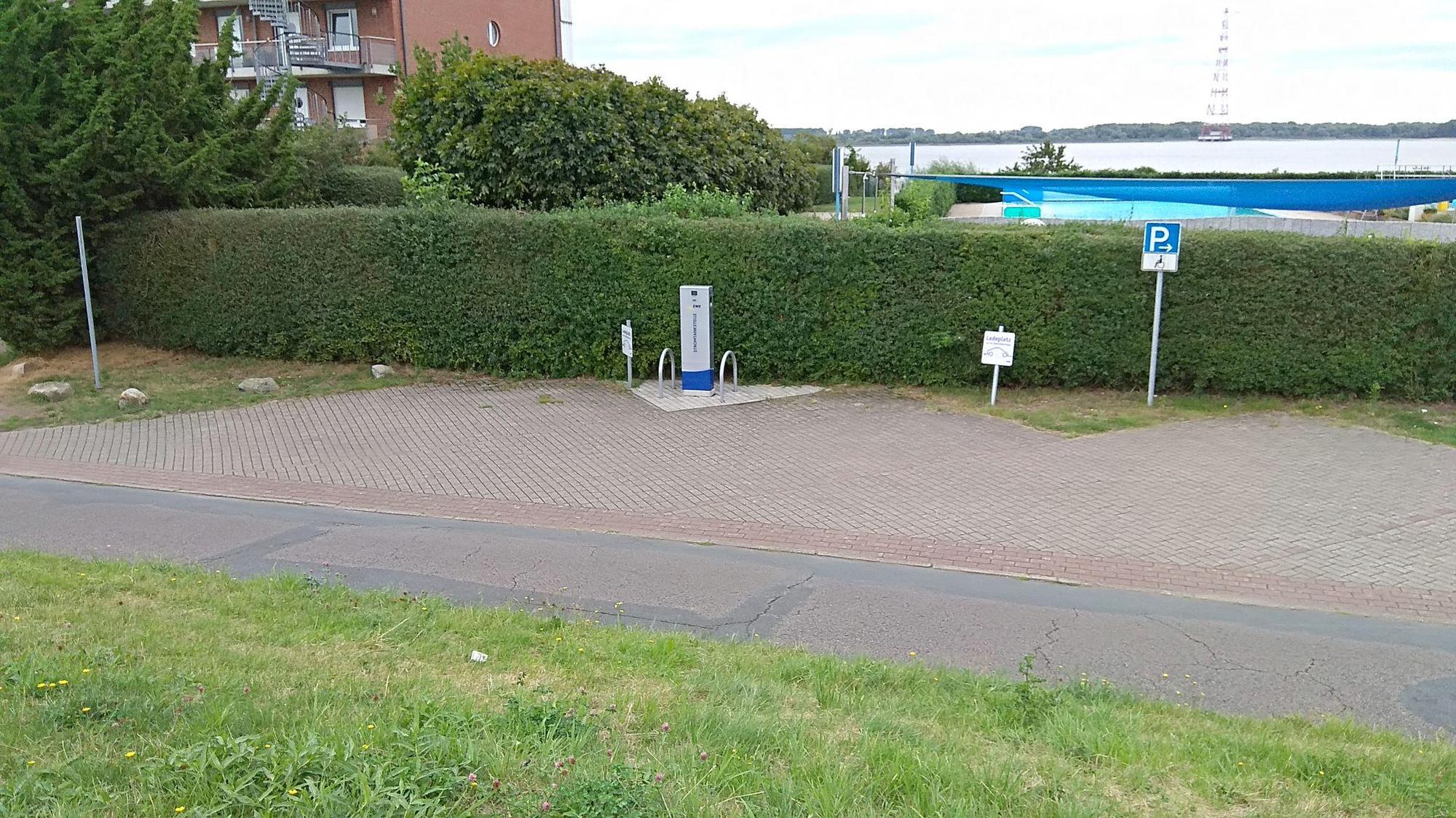 Freibad Hollern-Twielenfleth | Hollern-Twielenfleth, NDS | EV Station