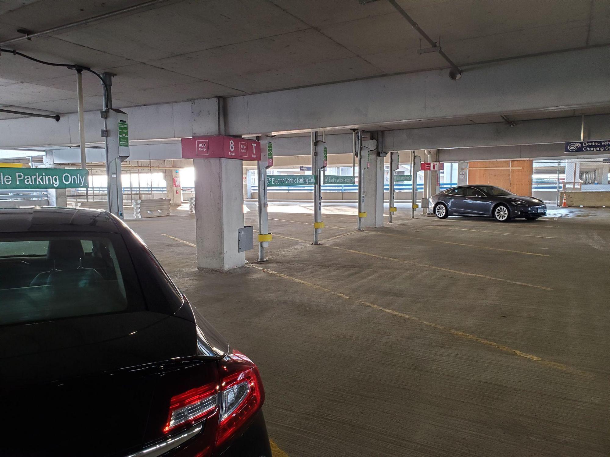MSP Airport - Terminal 1 Red Ramp | St Paul, MN | EV Station