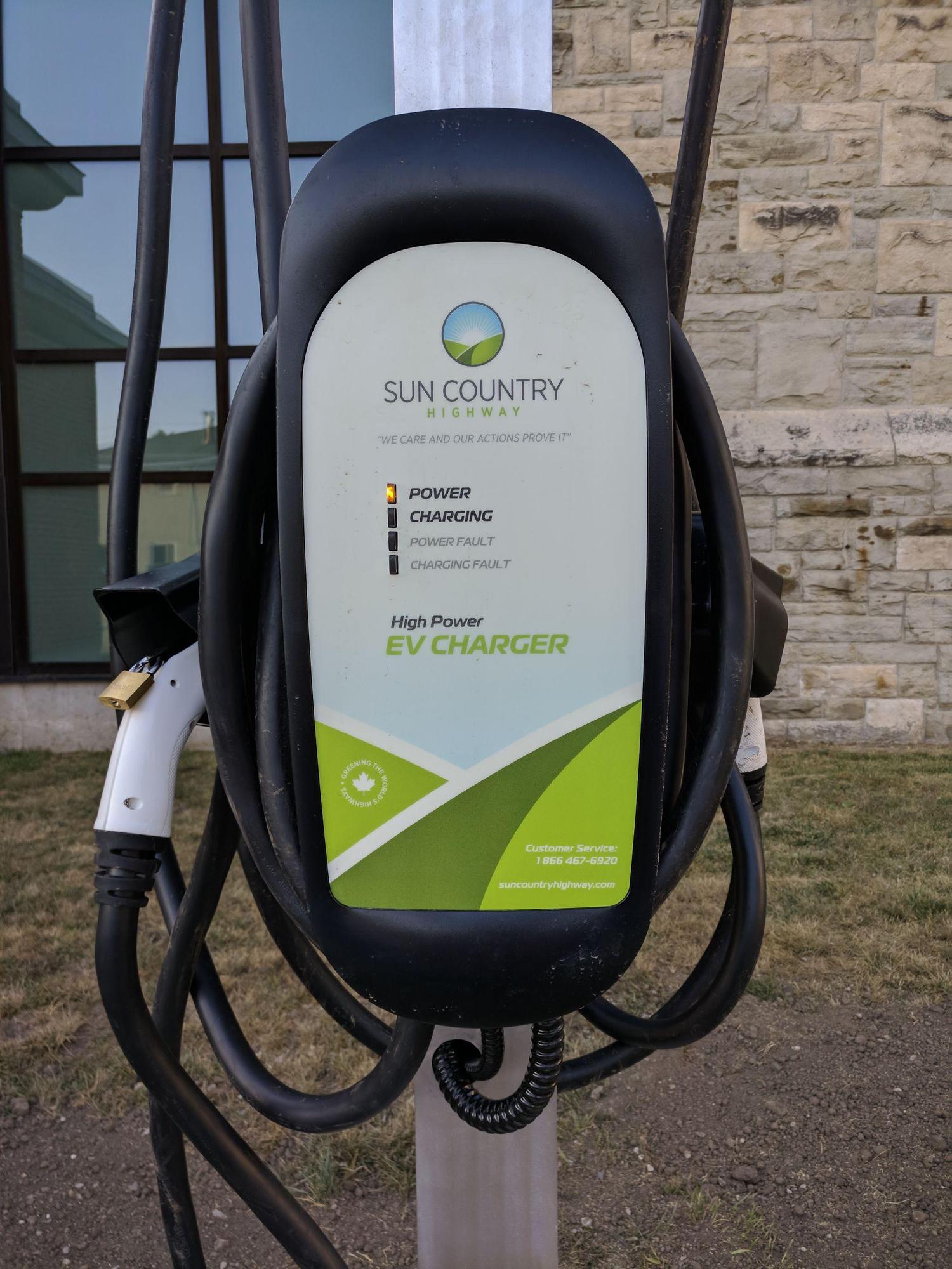 Goderich Town Hall | Goderich, ON | EV Station