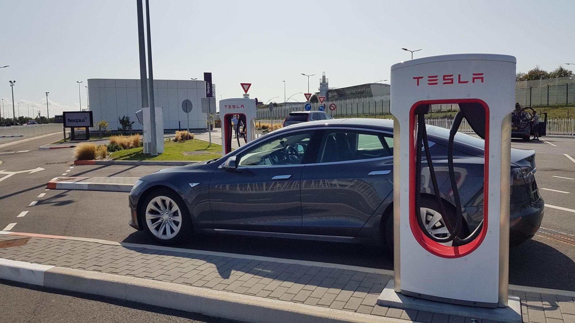 Eurotunnel Flexiplus Lounge Supercharger | Coquelles, Hauts-de-France ...