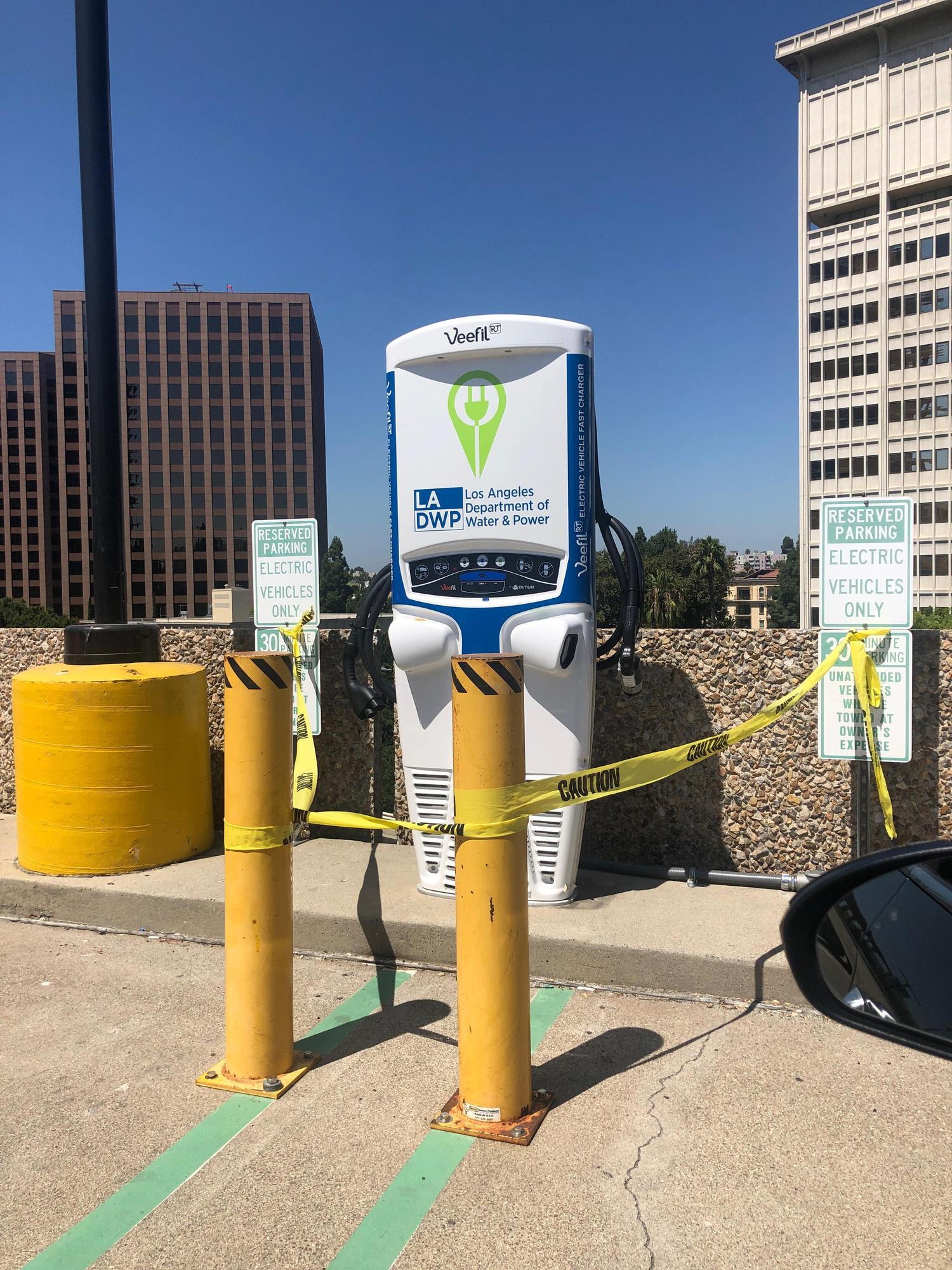 LADWP John Ferraro Building | Los Angeles, CA | EV Station