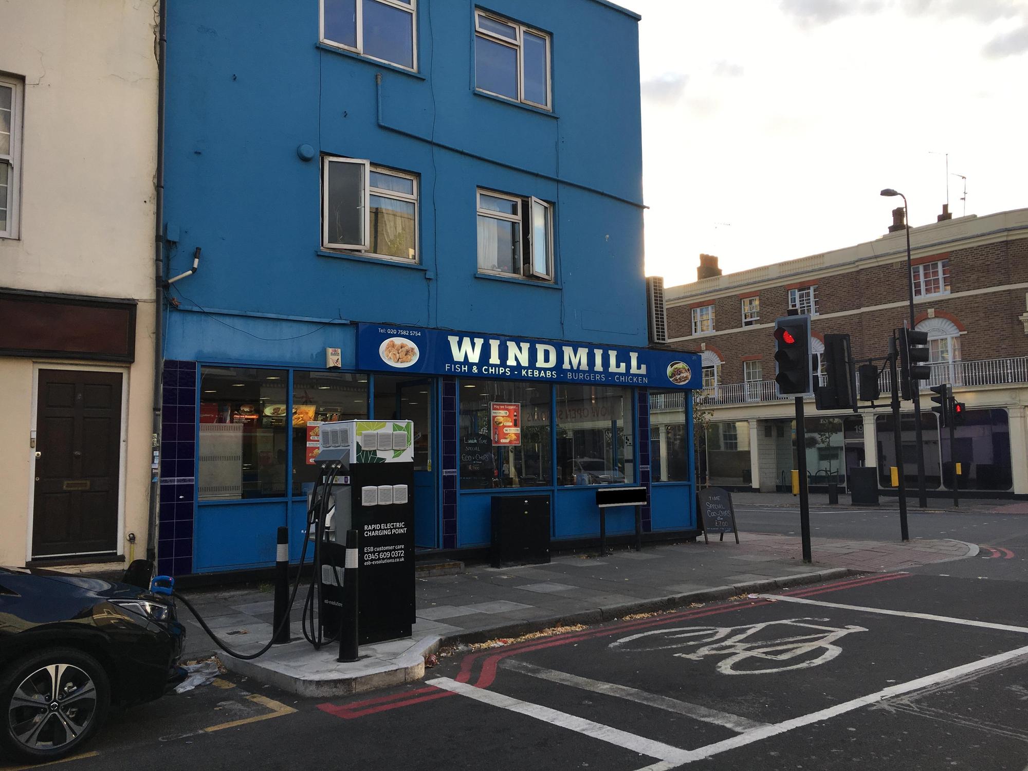 Windmill Row | Dublin, England | EV Station