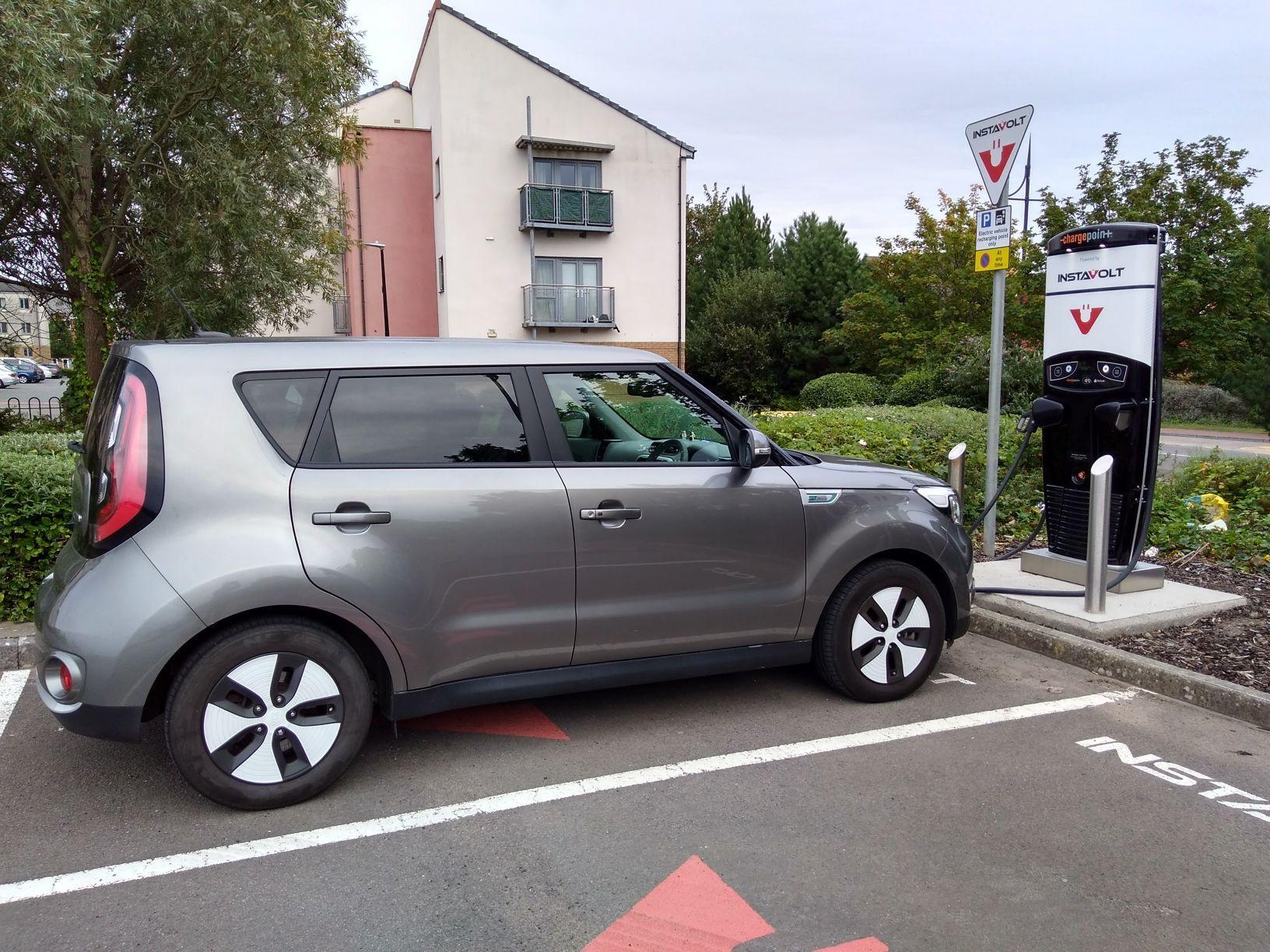 Waterfront Retail Park Car Park Barry | Waterfront Retail Park, Heol ...