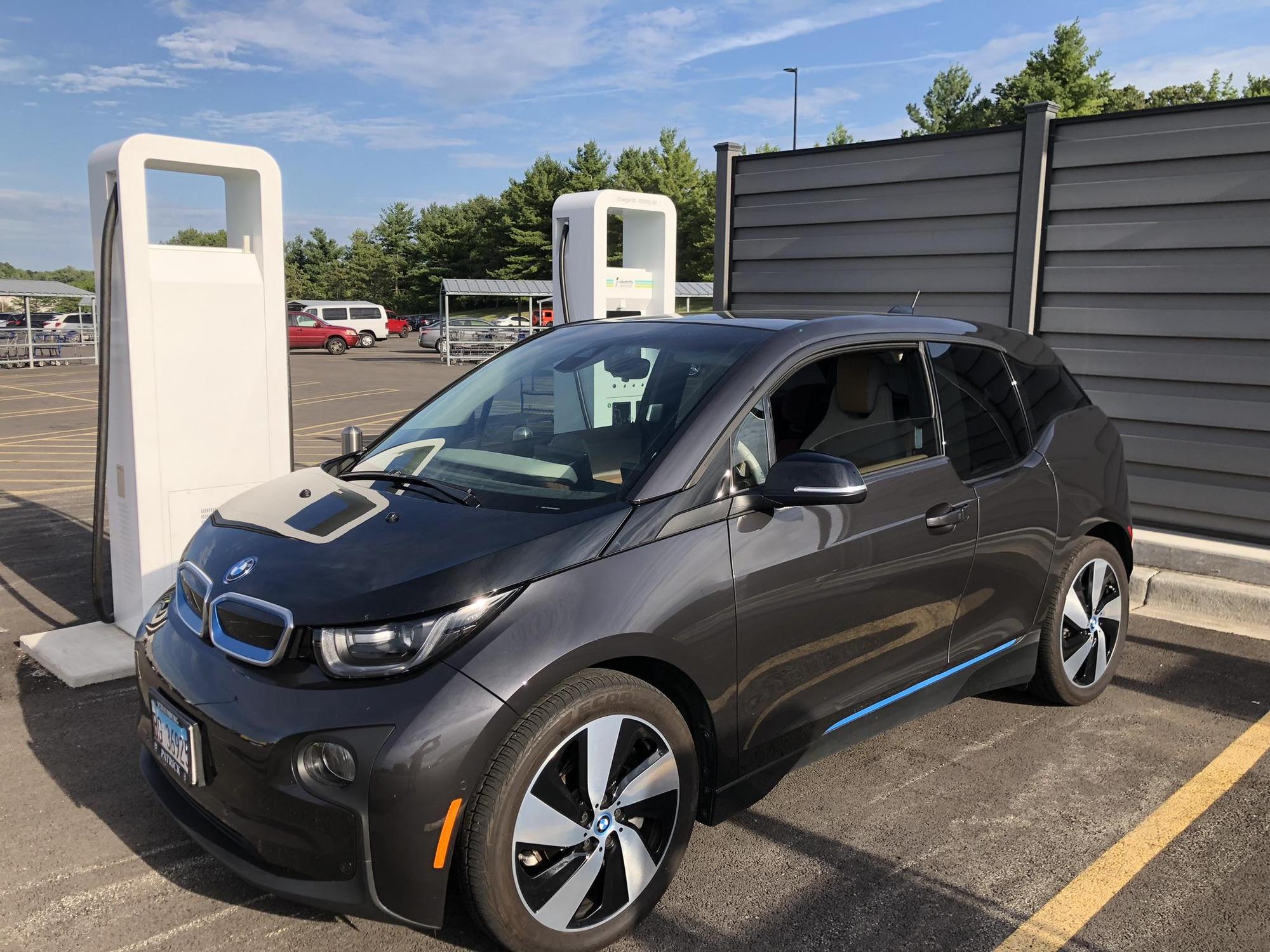 Sam’s Club | Rockford, IL | EV Station