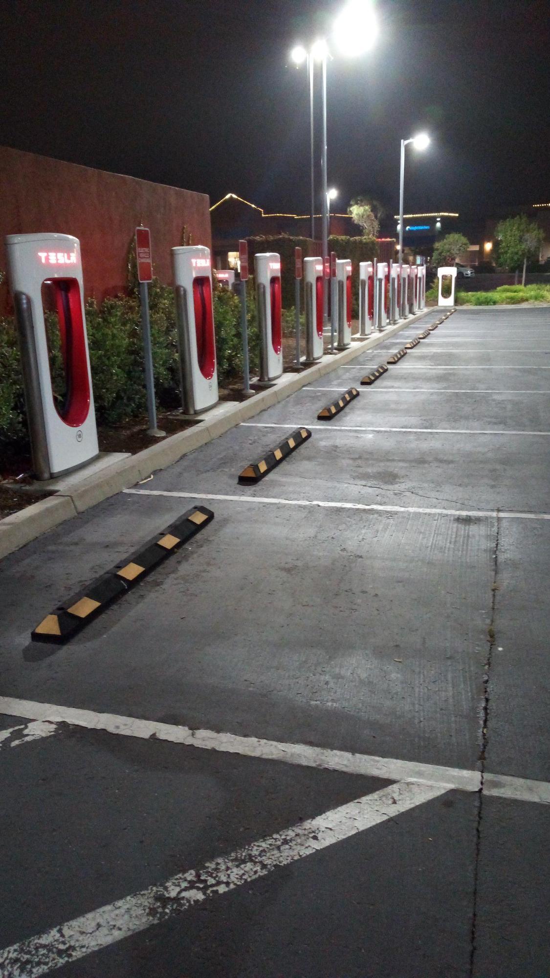 Harden Ranch Plaza | Salinas, CA | EV Station