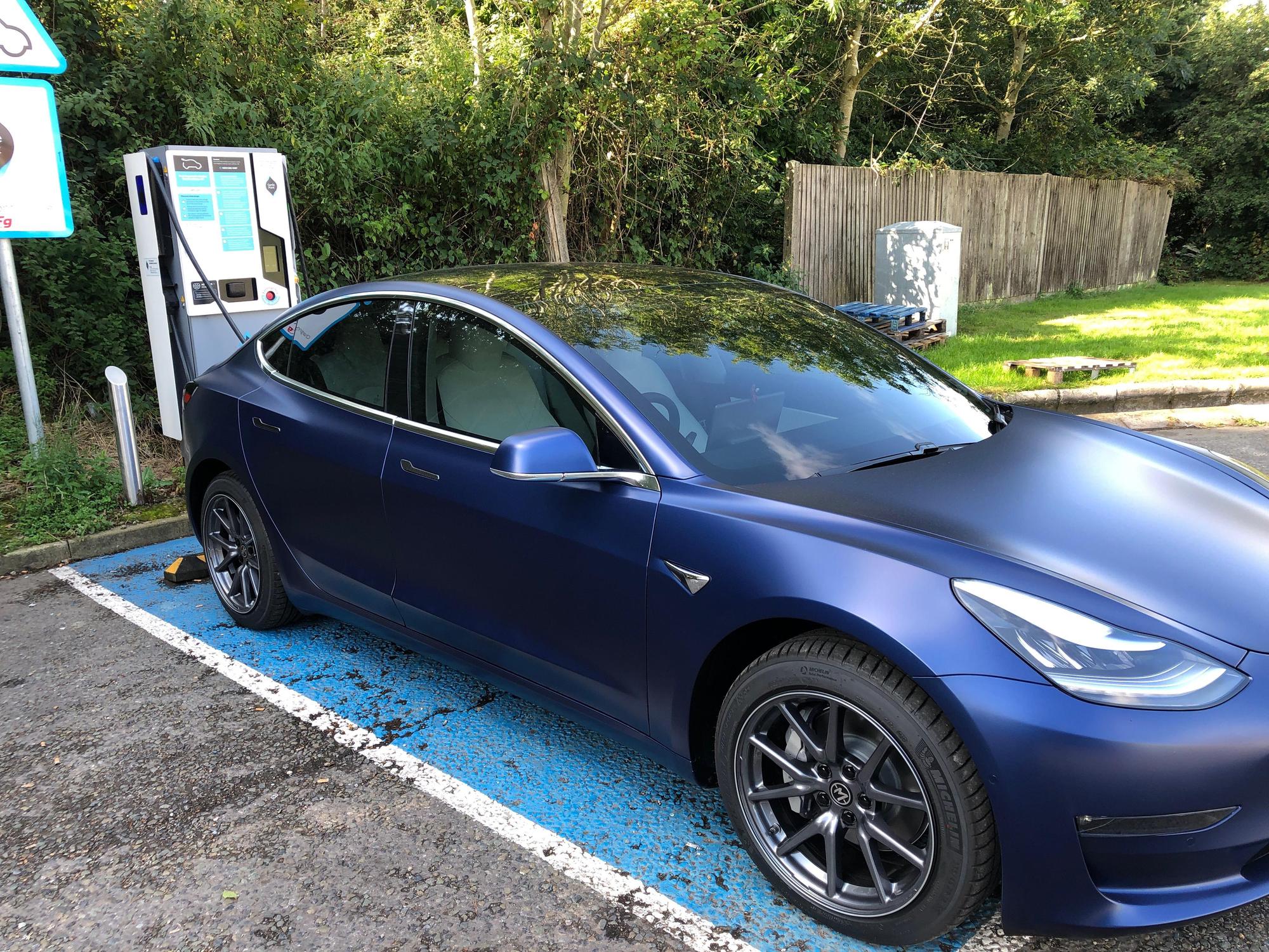bp A23 (S) MFG Services Handcross | Handcross, England | EV Station