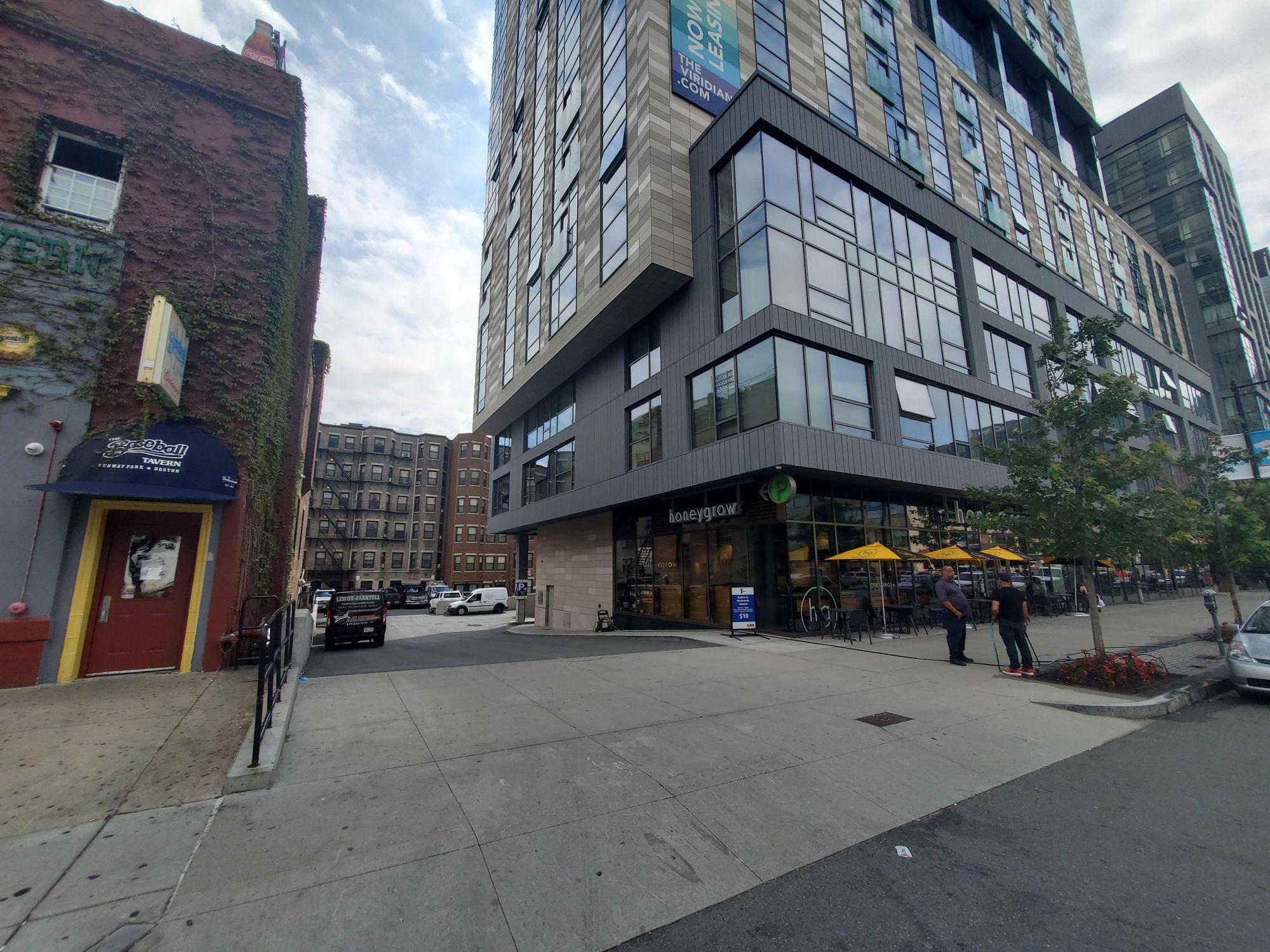 The Viridian | Boston, MA | EV Station