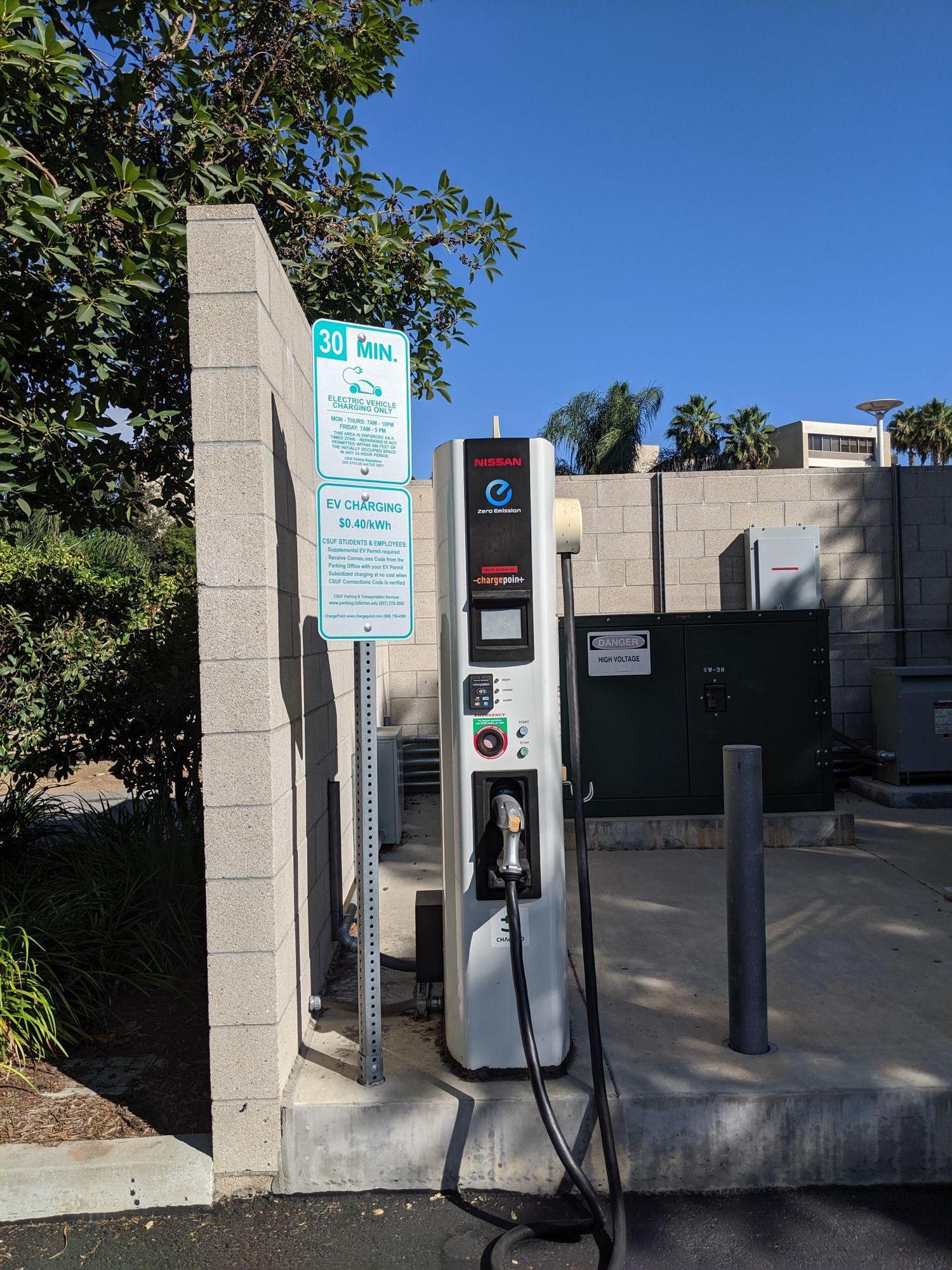 Cal State Fullerton - Mihaylo Hall | Fullerton, CA | EV Station