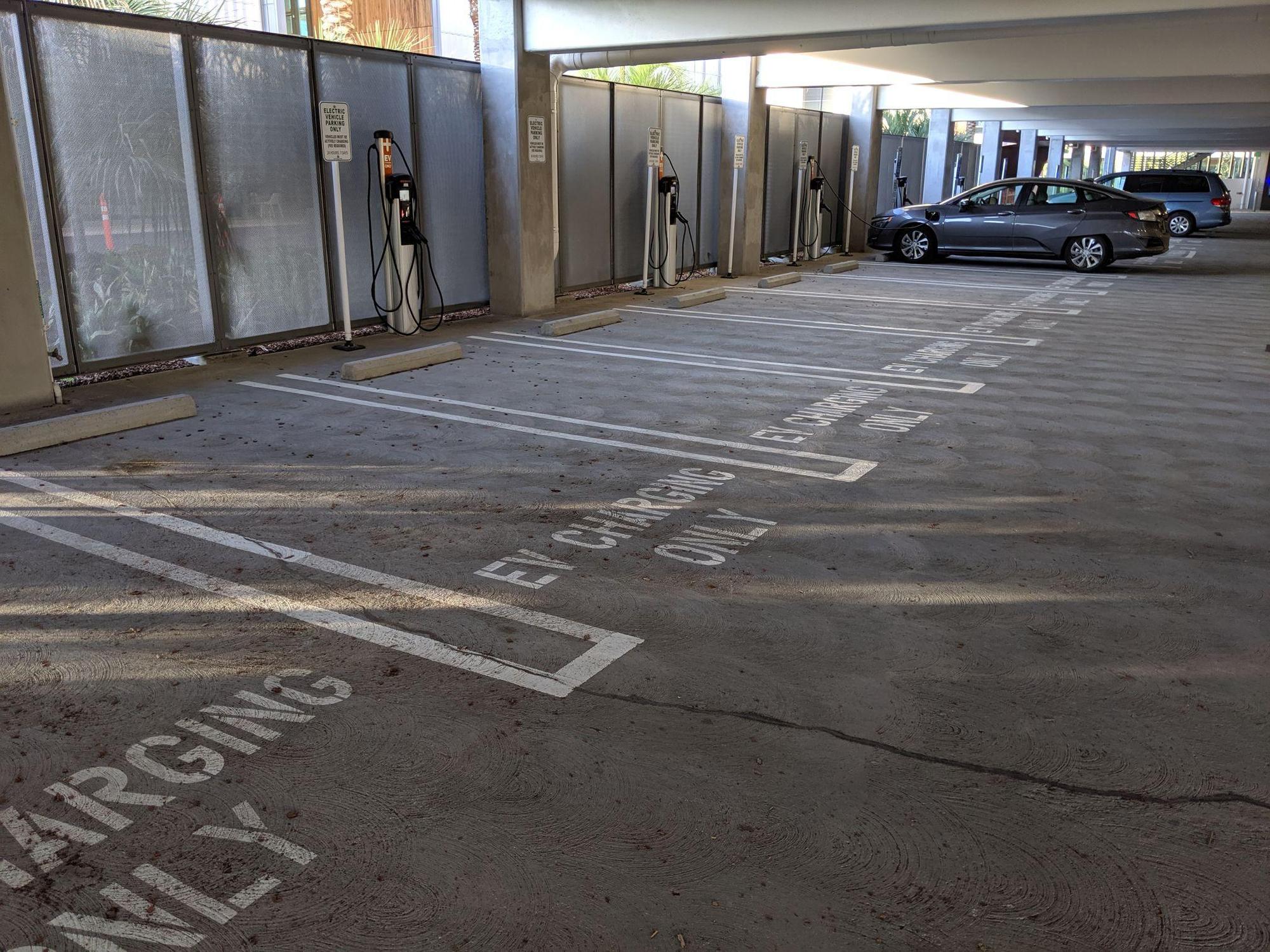Stanford RWC Garage | Redwood City, CA | EV Station