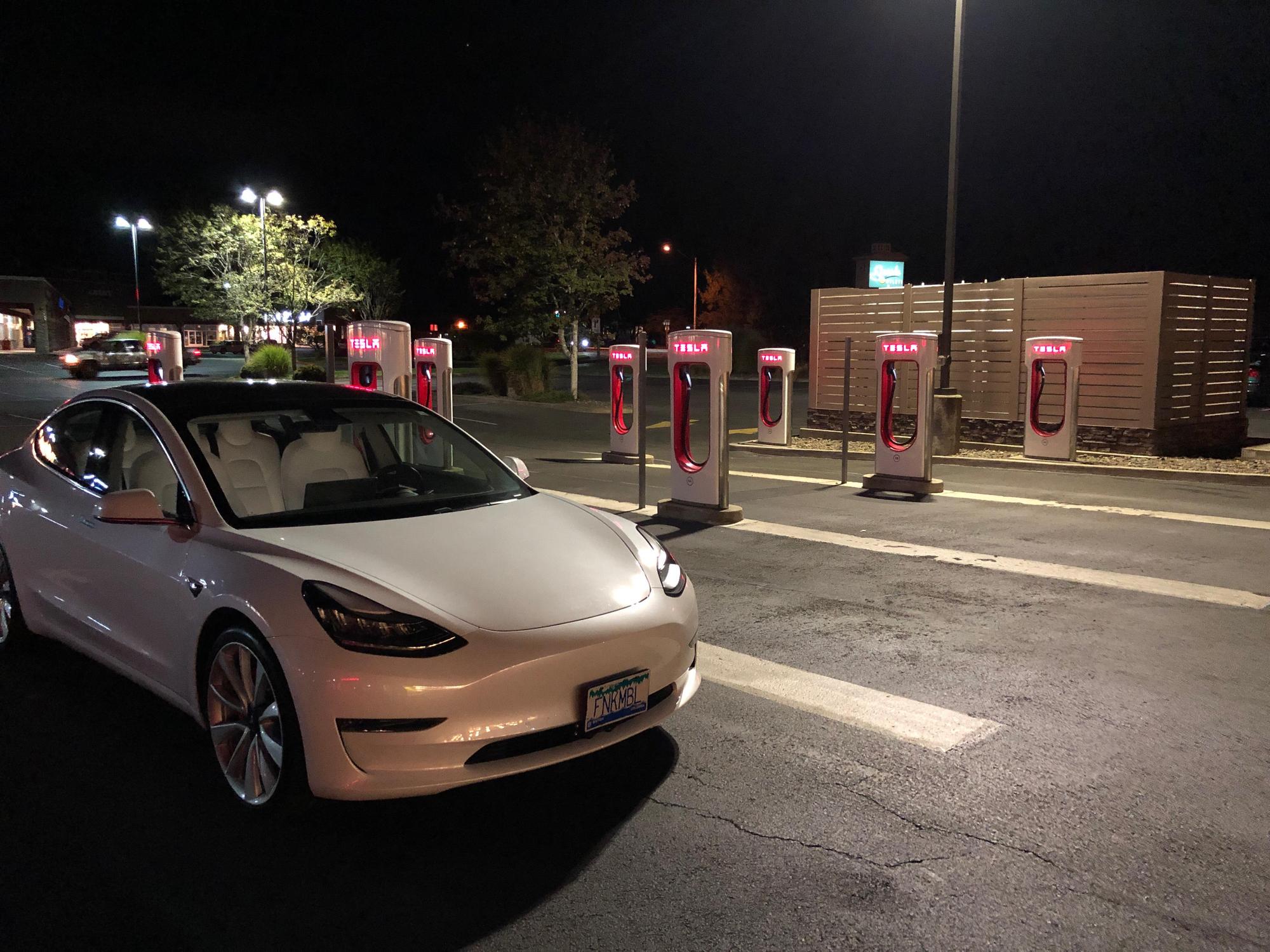 Seaside Factory Outlet Center | Seaside, OR | EV Station