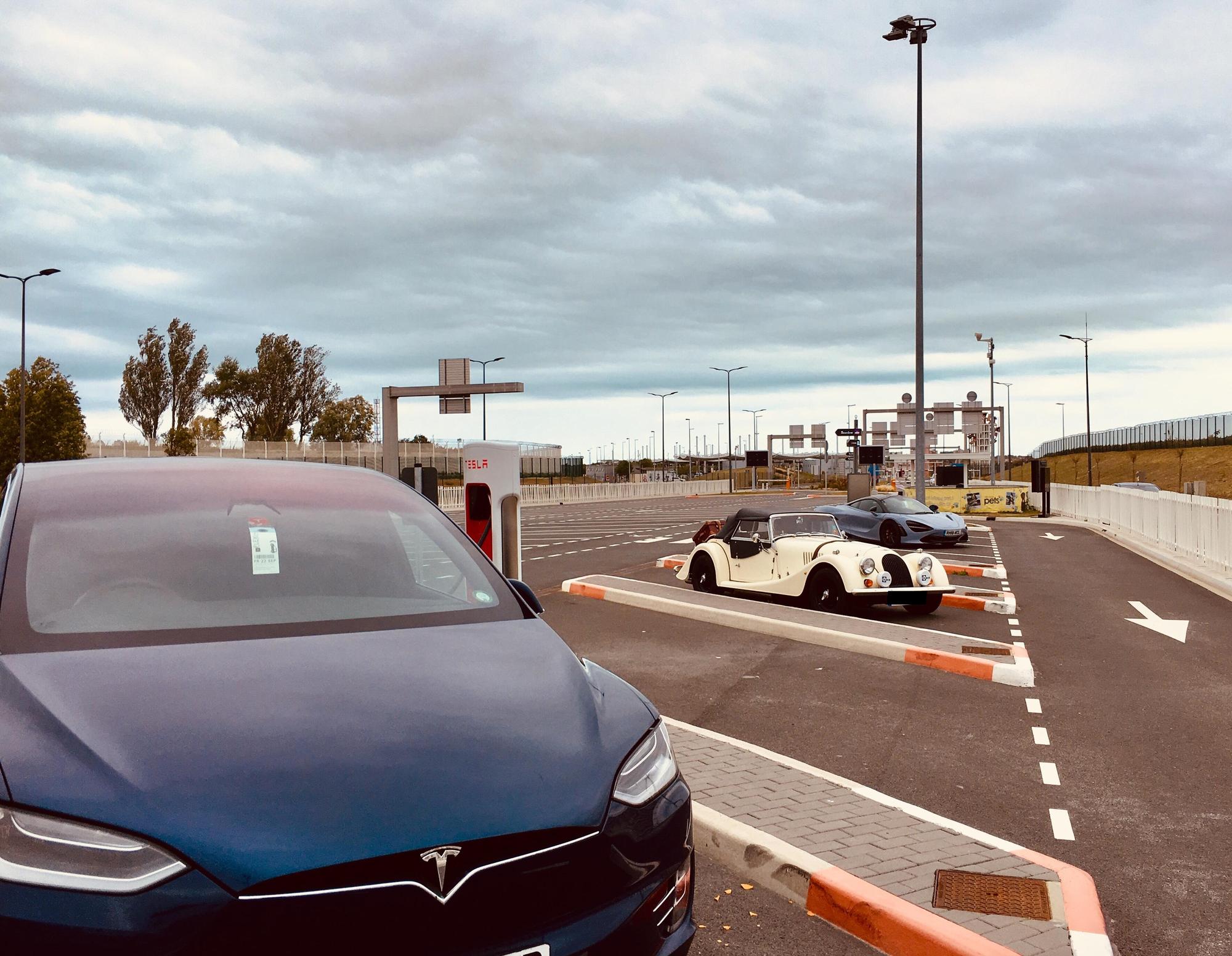 Eurotunnel Flexiplus Lounge Supercharger | Coquelles, Hauts-de-France ...