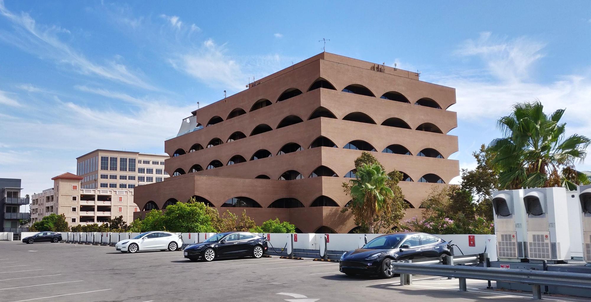 Mission Square Parking Garage | Riverside, CA | EV Station