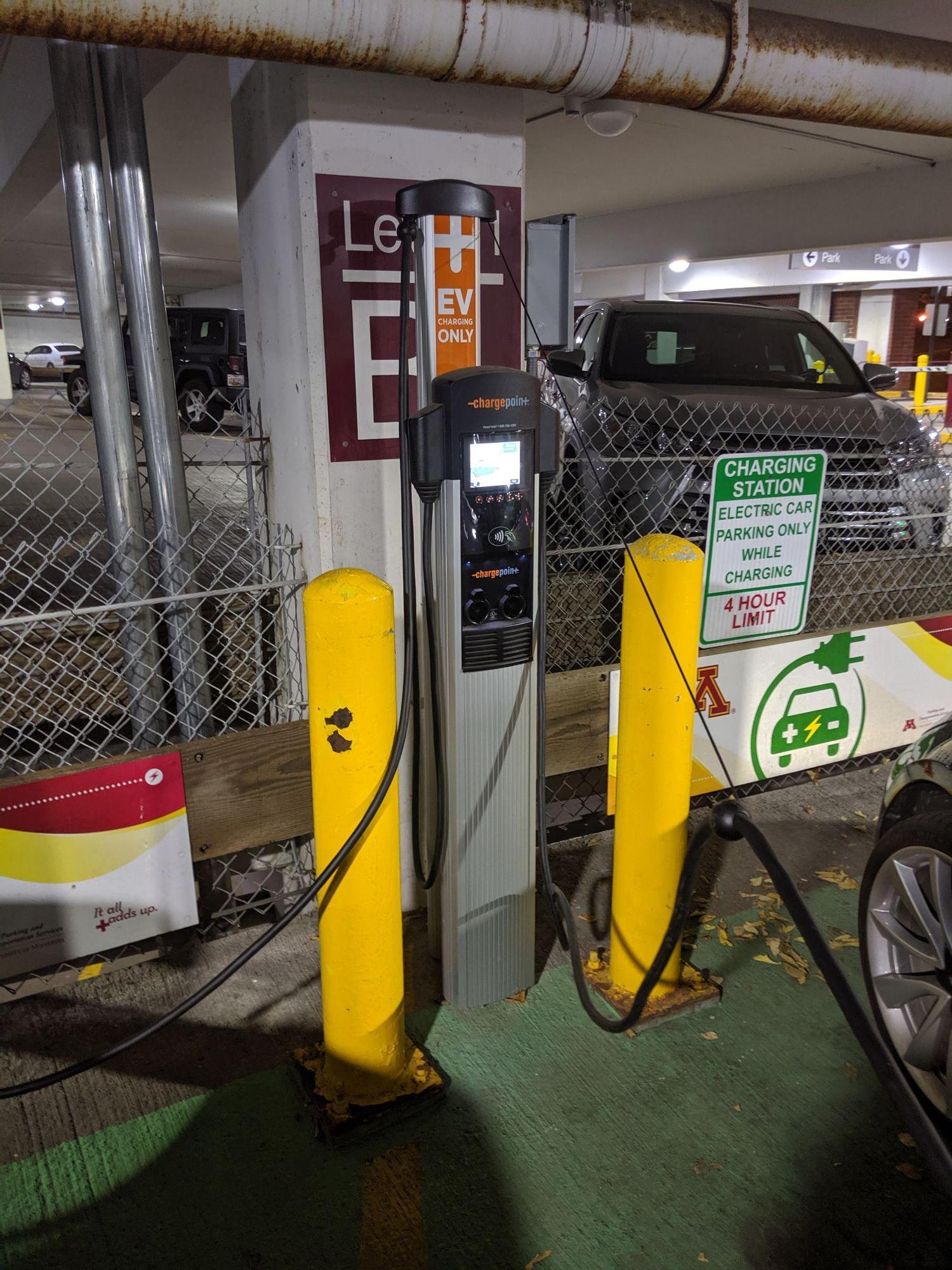 UMN - Gortner Avenue Ramp | Falcon Heights, MN | EV Station