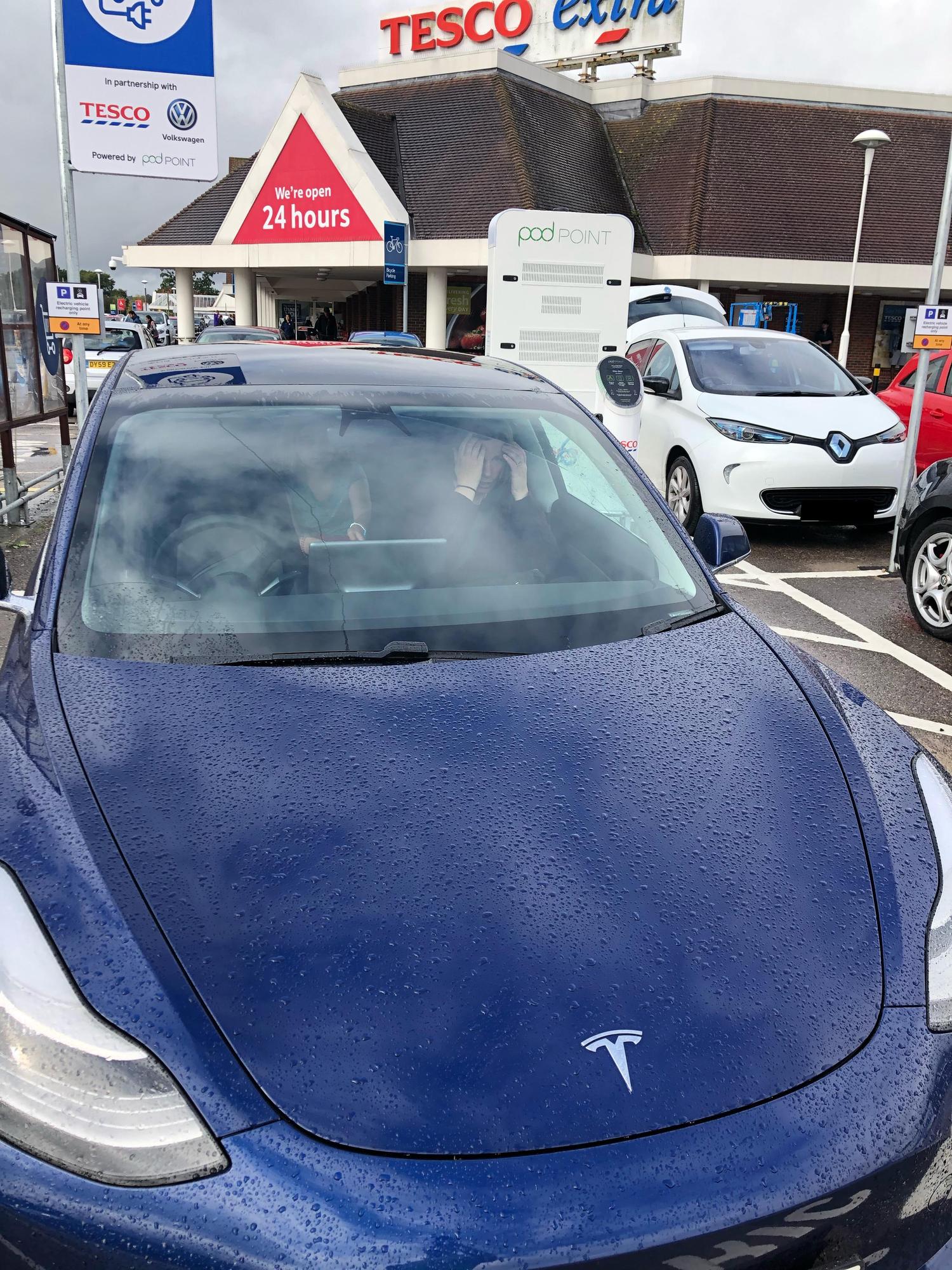 Tesco Extra Sandhurst | College Town, England | EV Station