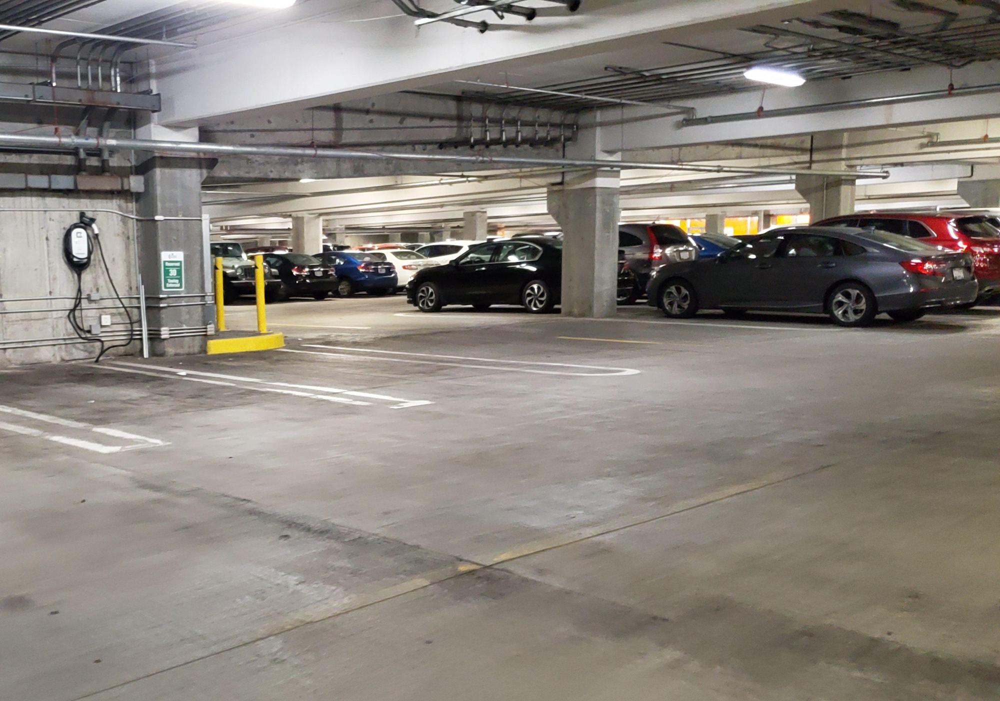 Columbus Commons Main Parking Garage | Columbus, OH | EV Station
