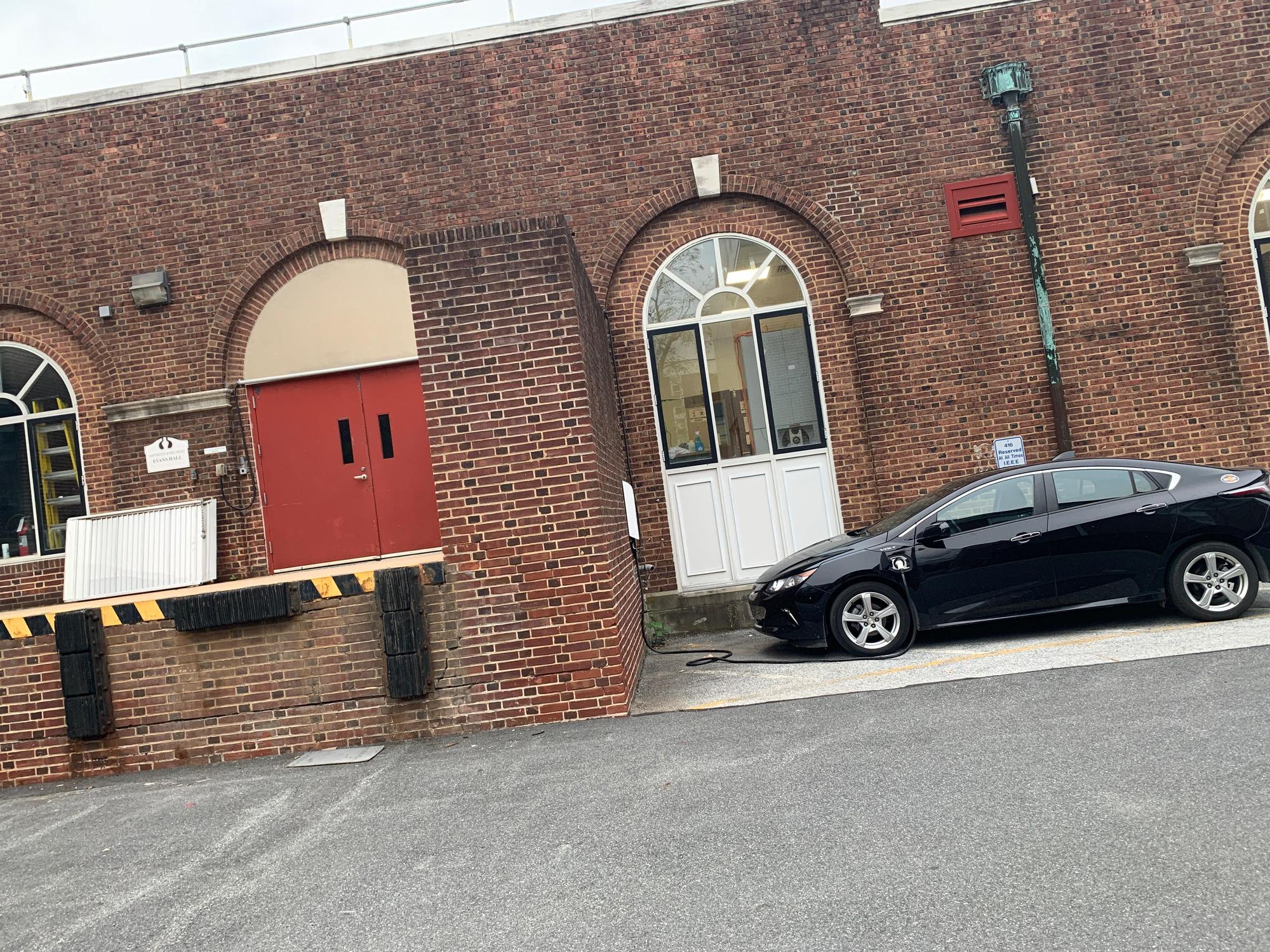 University of Delaware - Evans Hall | Newark, DE | EV Station