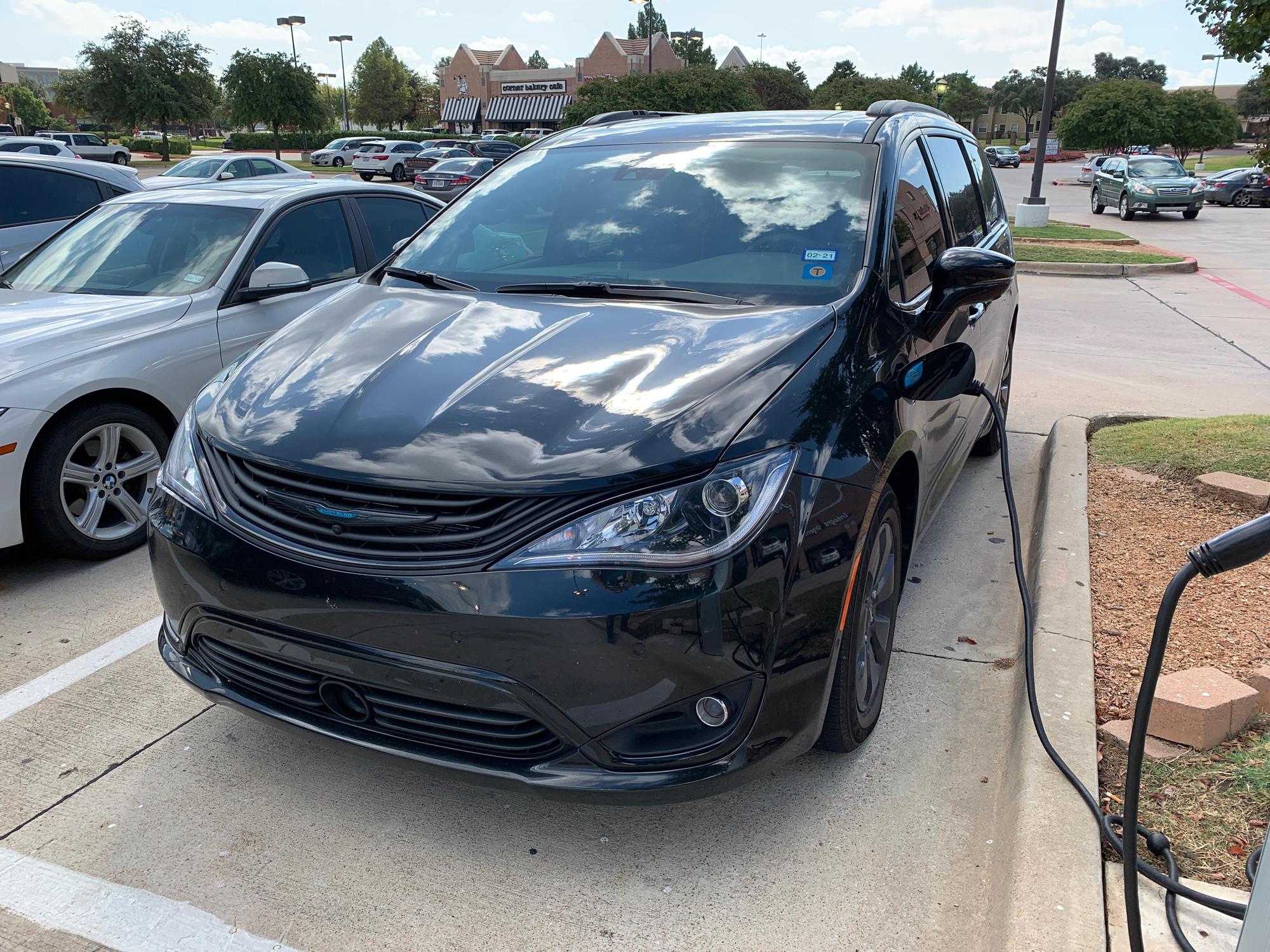 Kroger | Irving, TX | EV Station