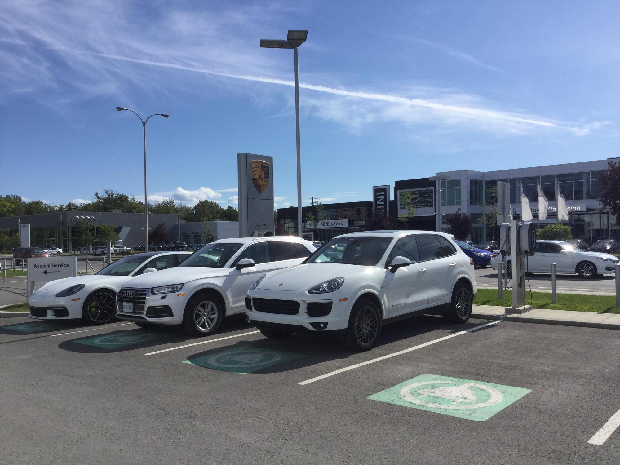 Porsche Lauzon | Laval, QC | EV Station